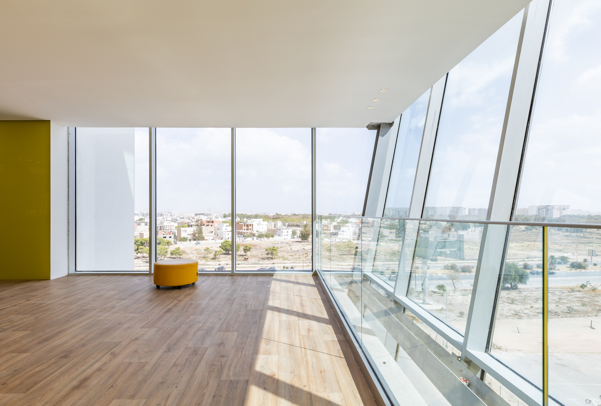 Gallery of The Screen Office / ARK-architecture + AUDA - 20