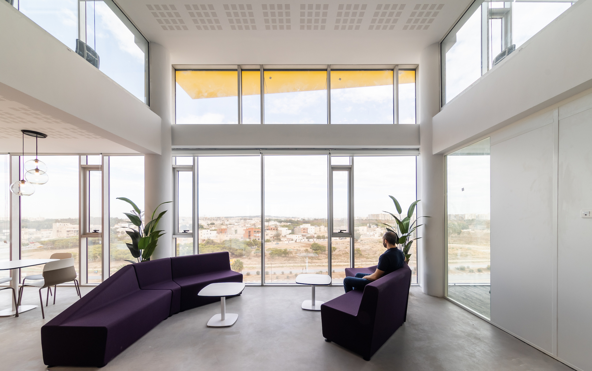 Gallery of The Screen Office / ARK-architecture + AUDA - 24