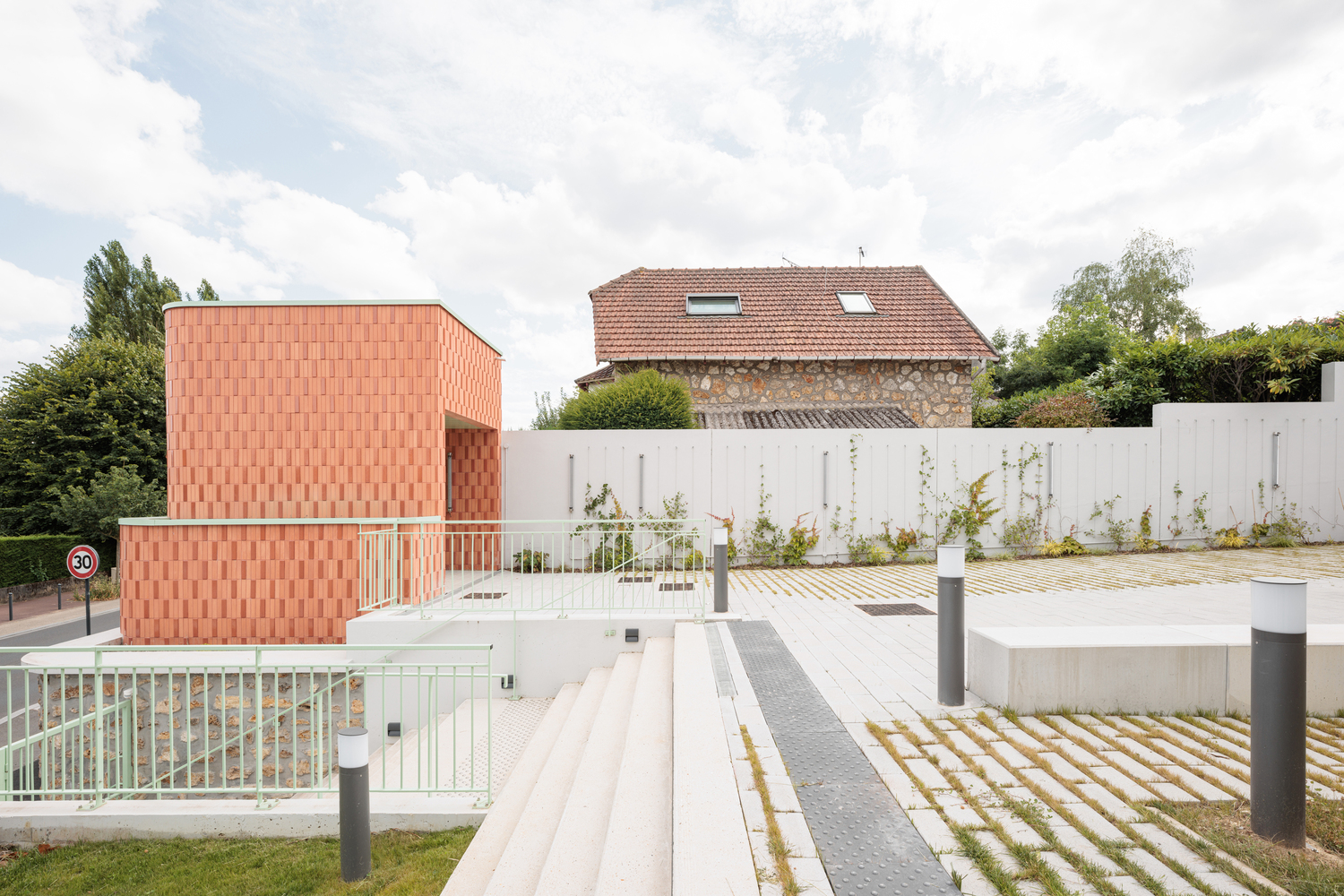 Gallery of Rosa Bonheur Cultural Center / Modal Architecture - 4