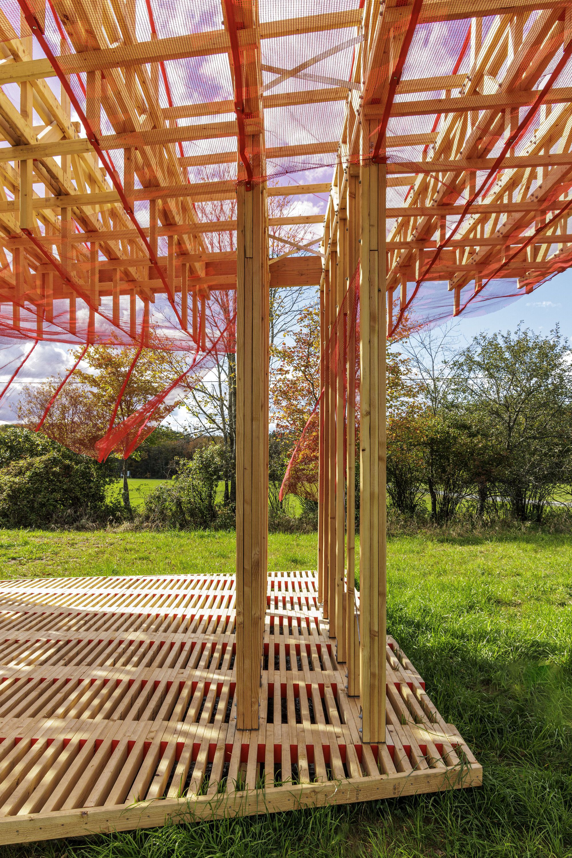 Gallery of Curtain Call Pavilion / office office - 15