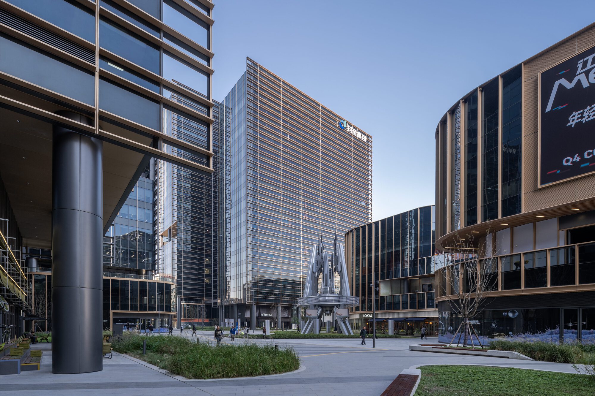 Gallery of Dynamic Center for "The Springs" / gmp Architects - 5
