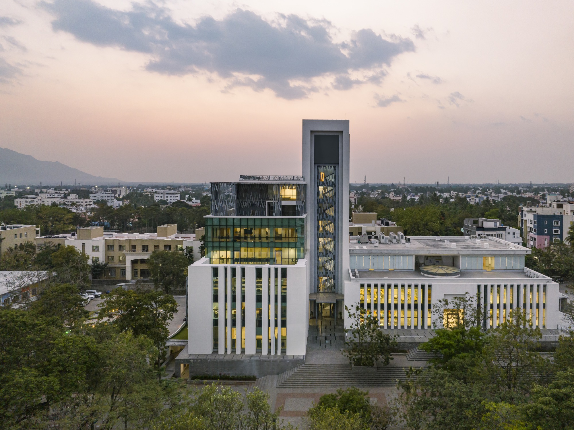 Gallery of Sona University Centre & Library Block / IMK Architects - 12