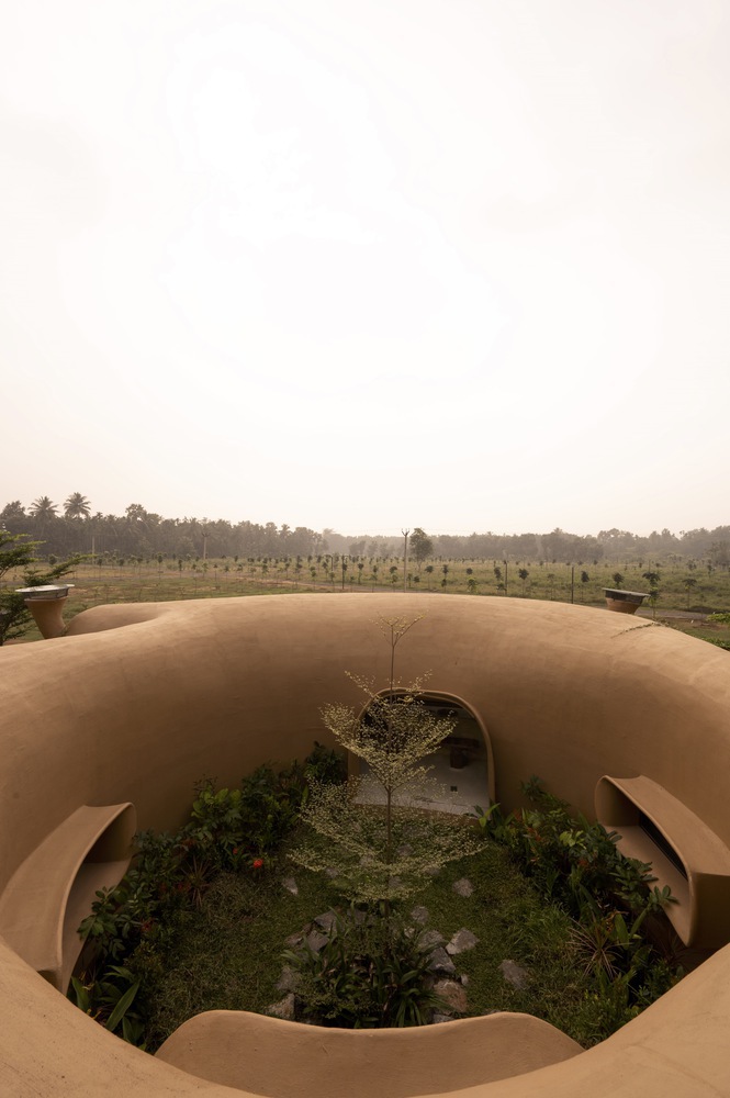 Gallery of Exploring Fluid Forms in Indian Architecture: A Cultural ...