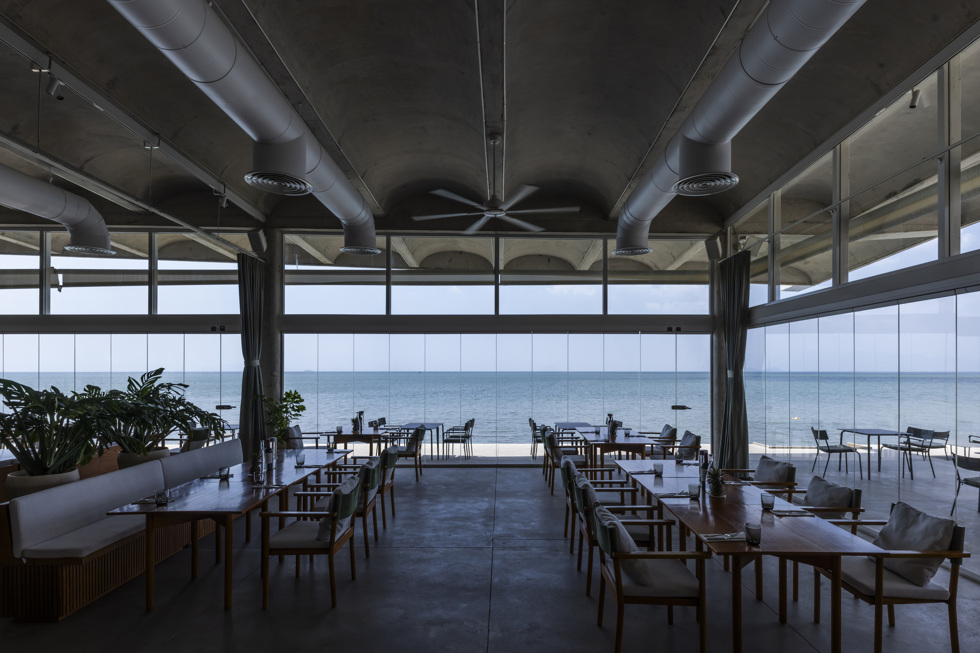 Gallery of Kep West Outdoor Plaza and Restaurants / Bloom Architecture - 5