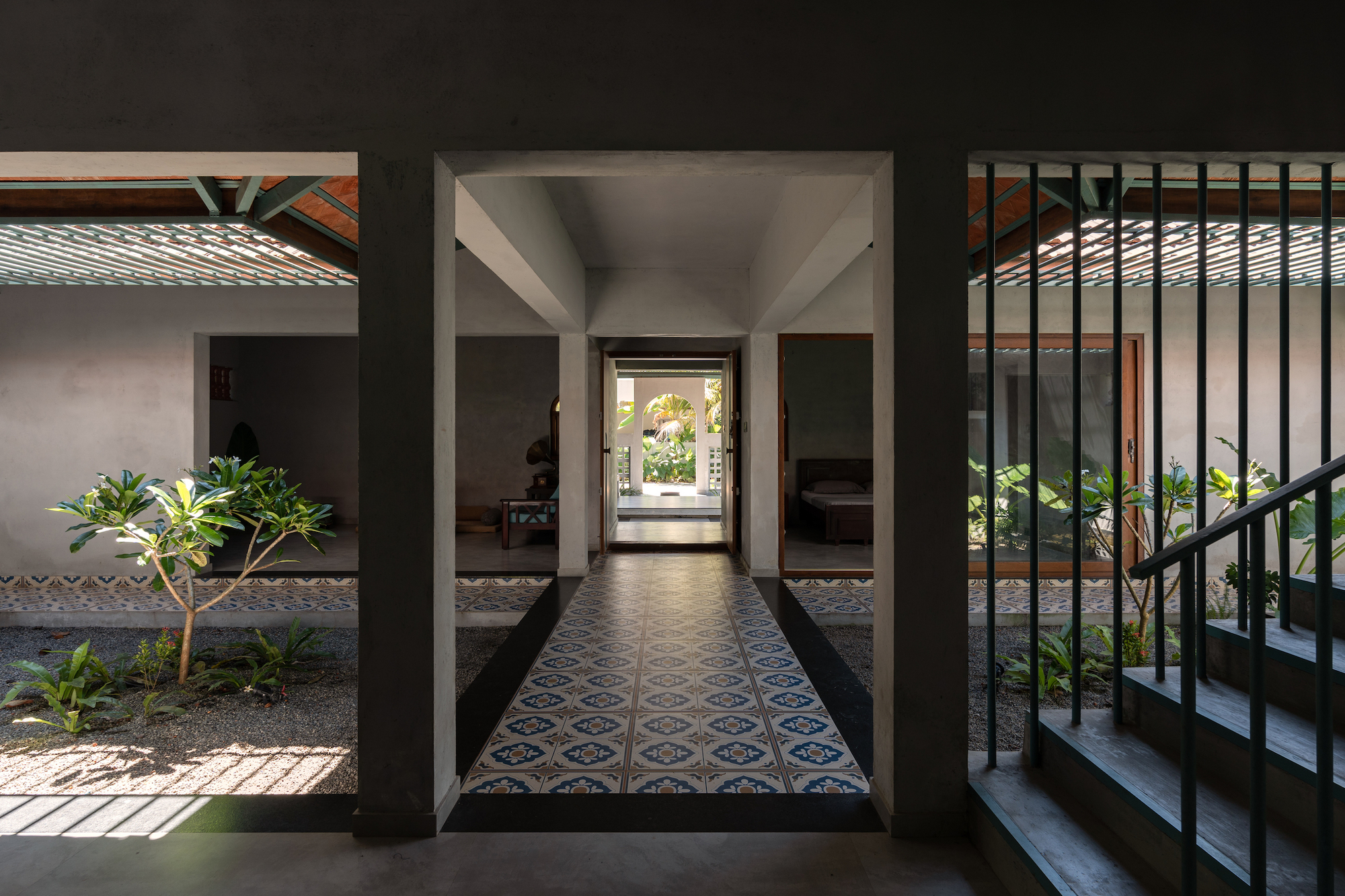 Gallery of Nadumuttam House / i2a Architects Studio - 9