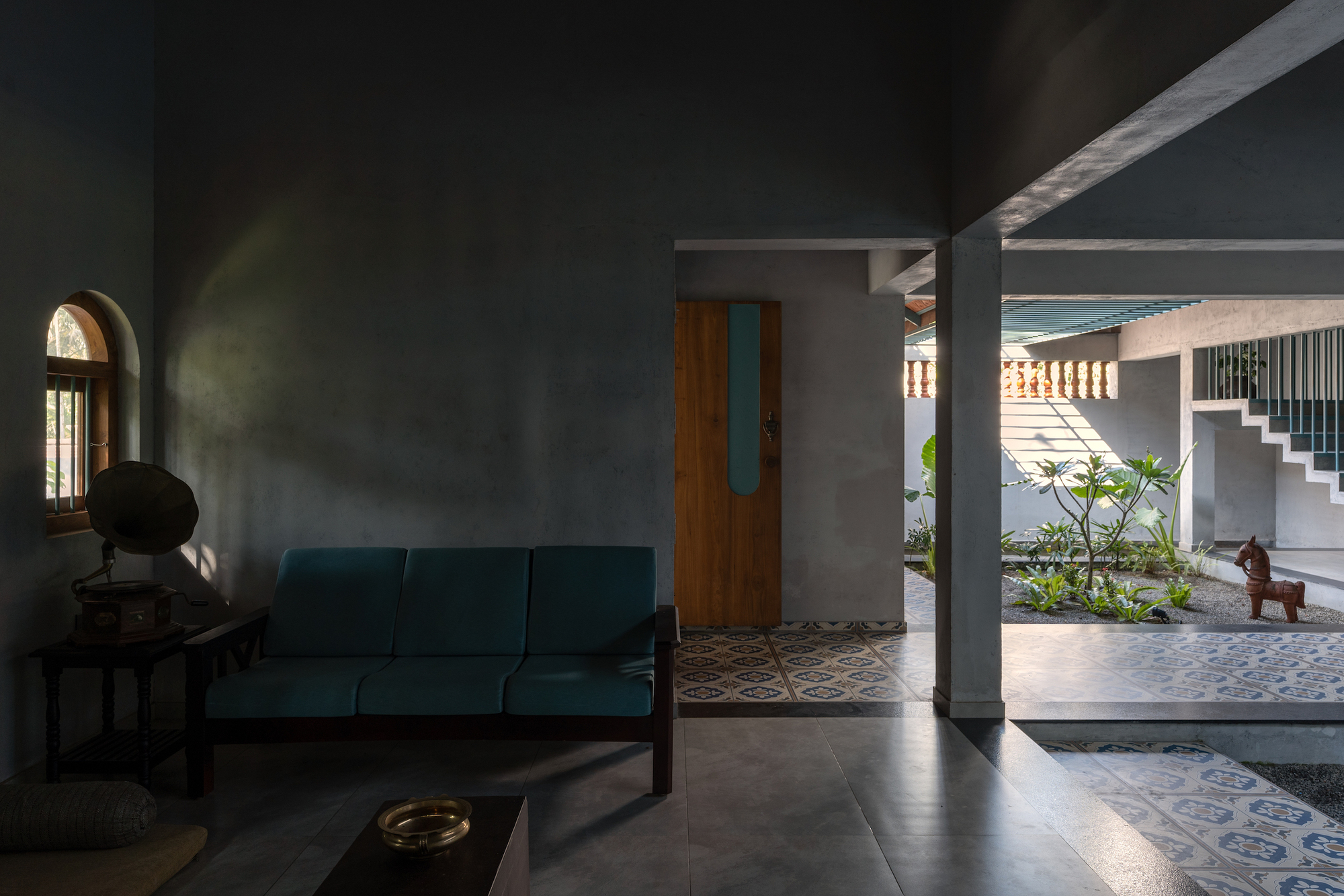 Gallery of Nadumuttam House / i2a Architects Studio - 13