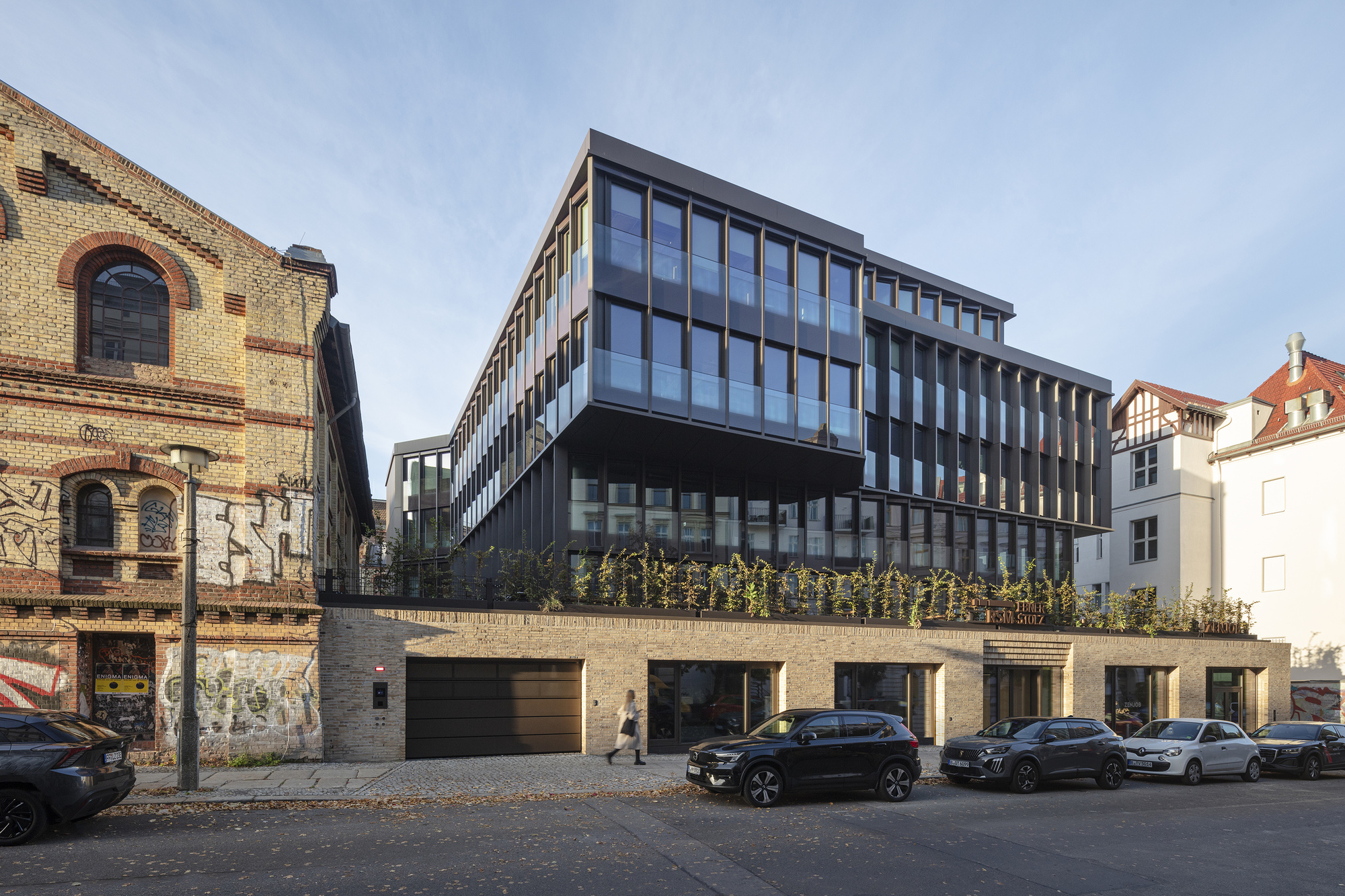 Gallery of SAB Office Building / Sergei Tchoban - 9