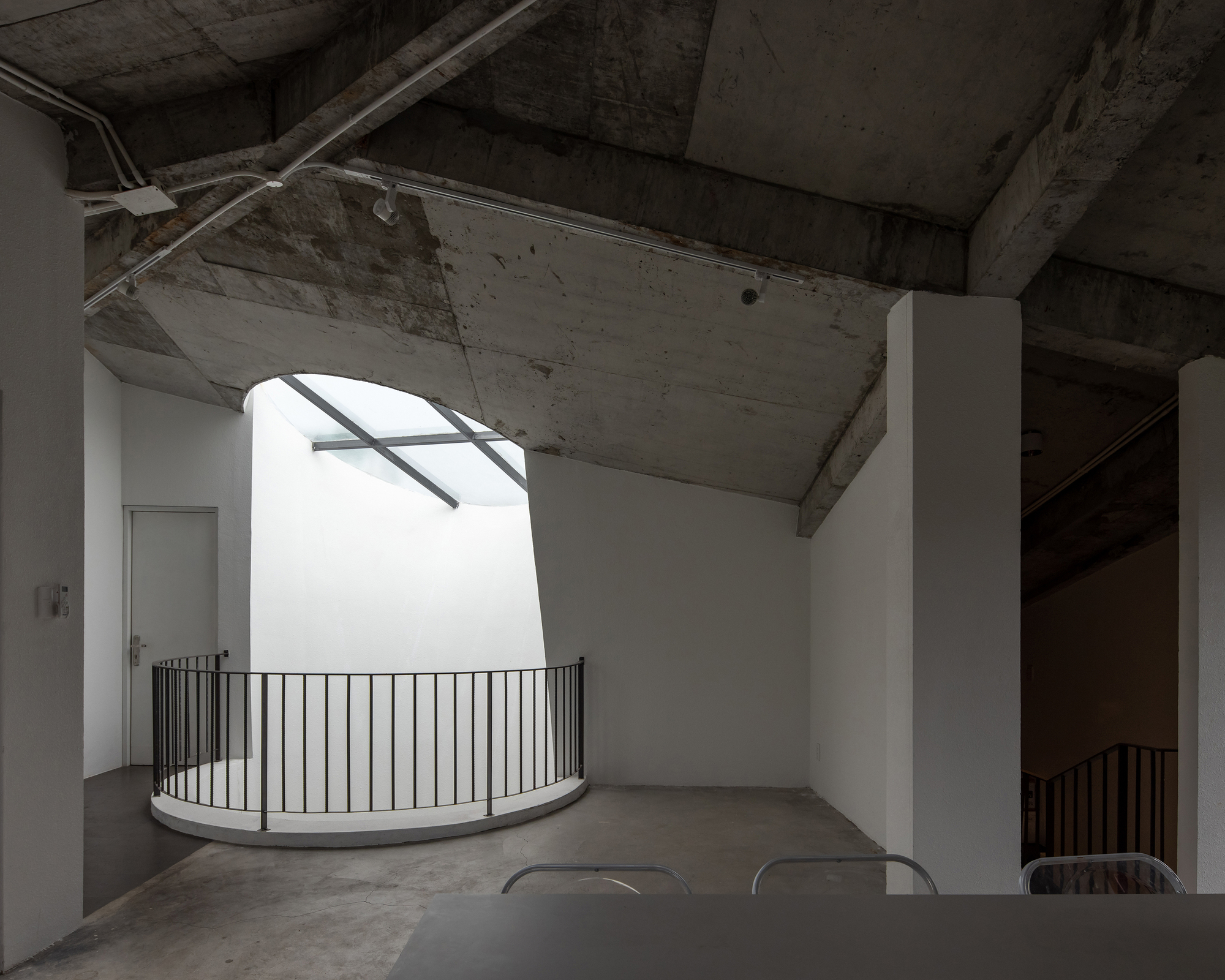 Gallery of CieL Dining / Eigh-T Architects - 4