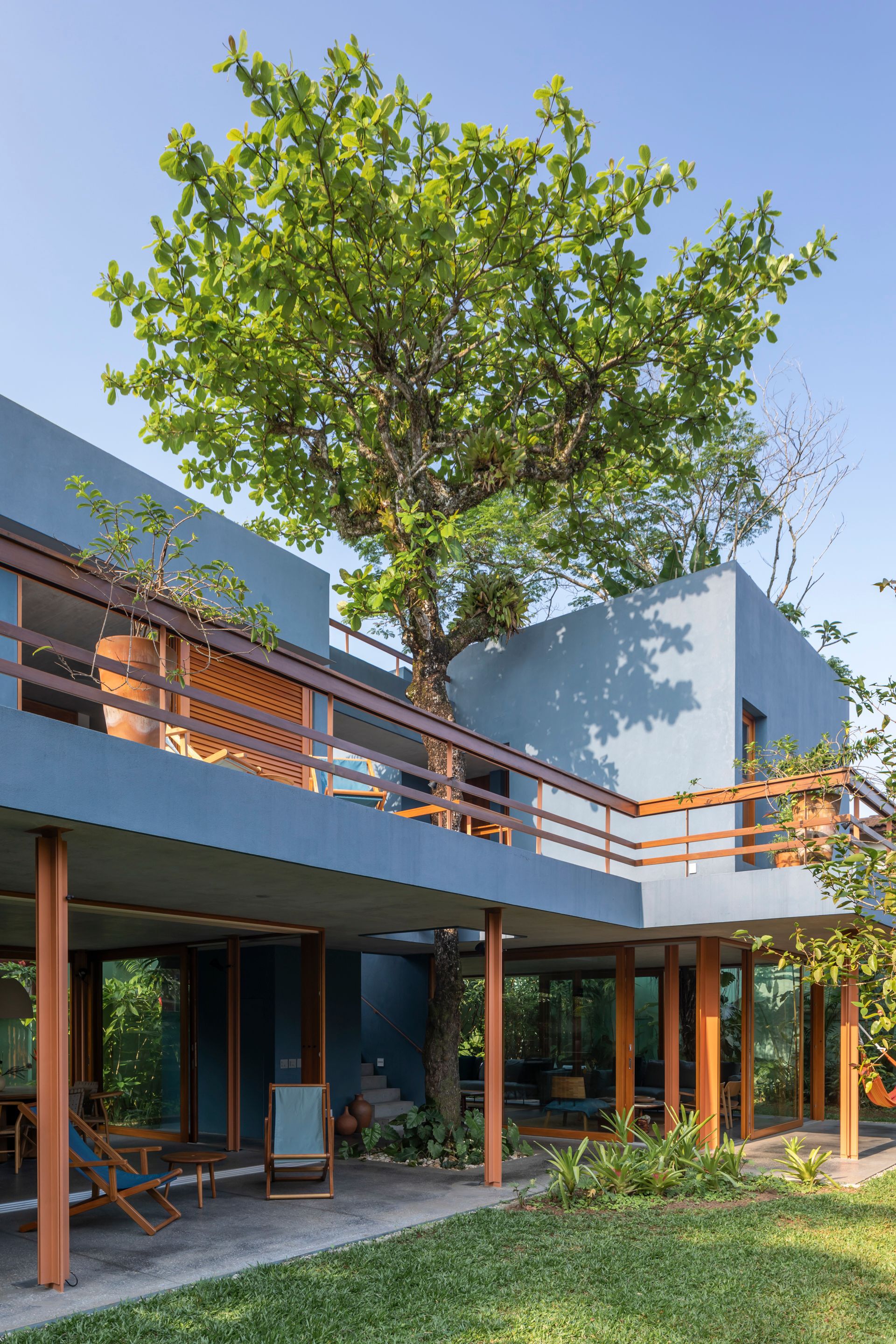 Gallery of House on Baleia Beach / André Vainer Arquitetos - 6