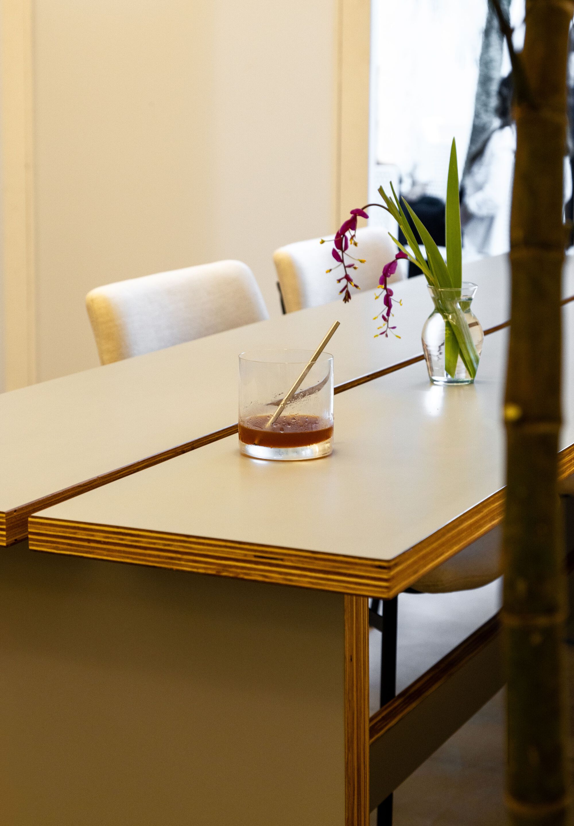 Galería de Komah Bakery panadería y café / Amanda Carvalho + Trema ...