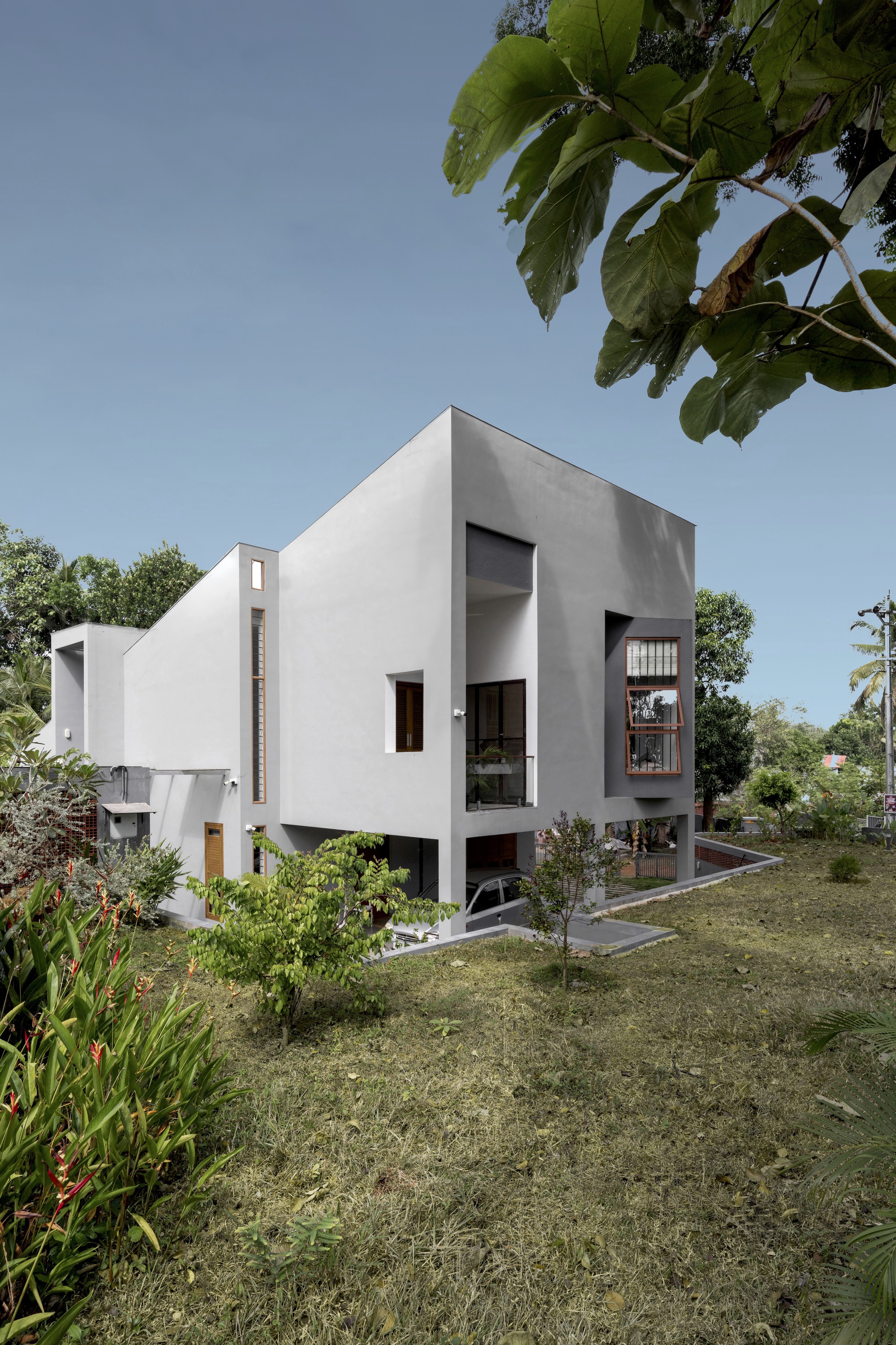 Gallery of House of Heights / Idam Design Studio - 11