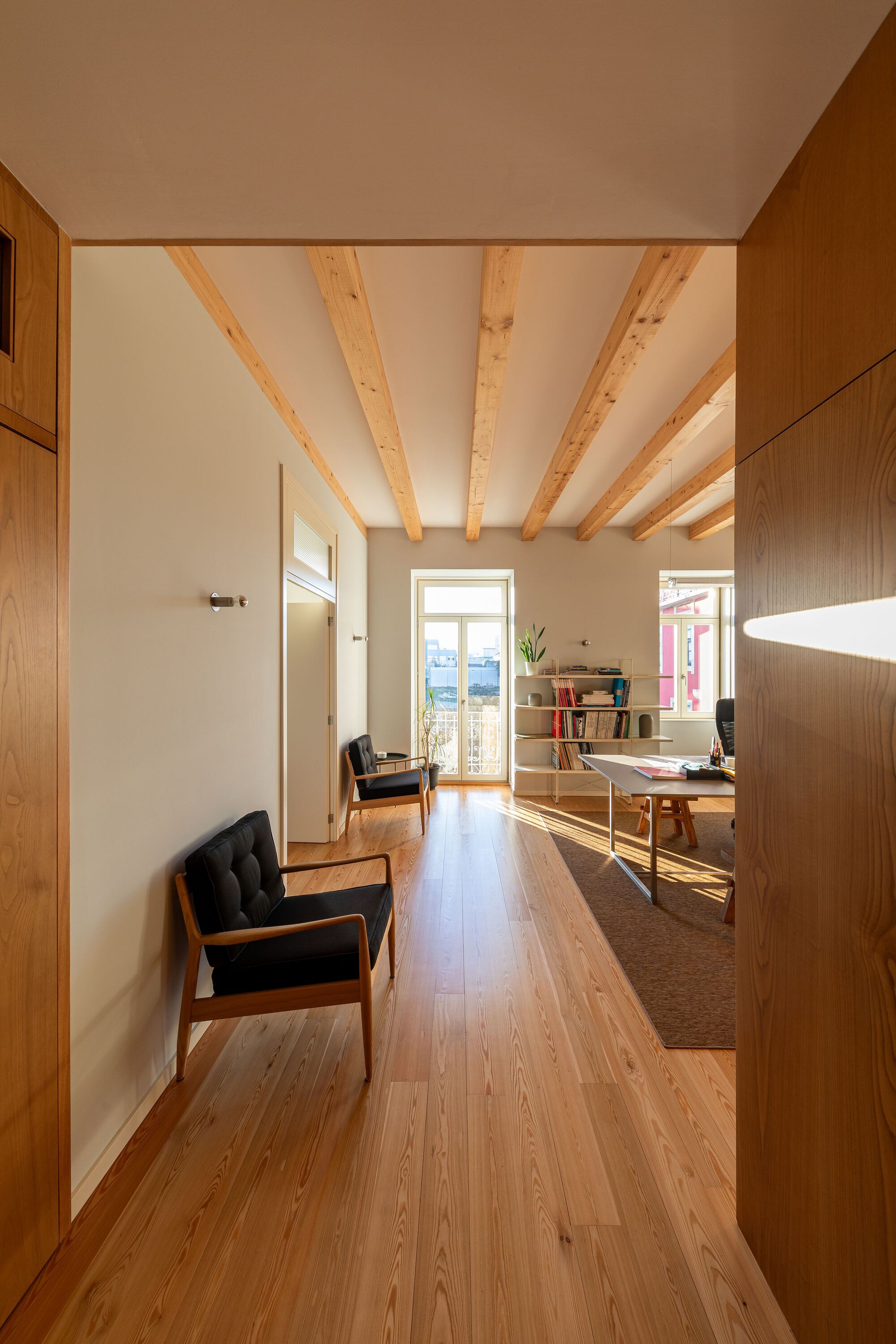 Galería de Casa Atelier 111 / André Simão & Nuno Bessa - 11
