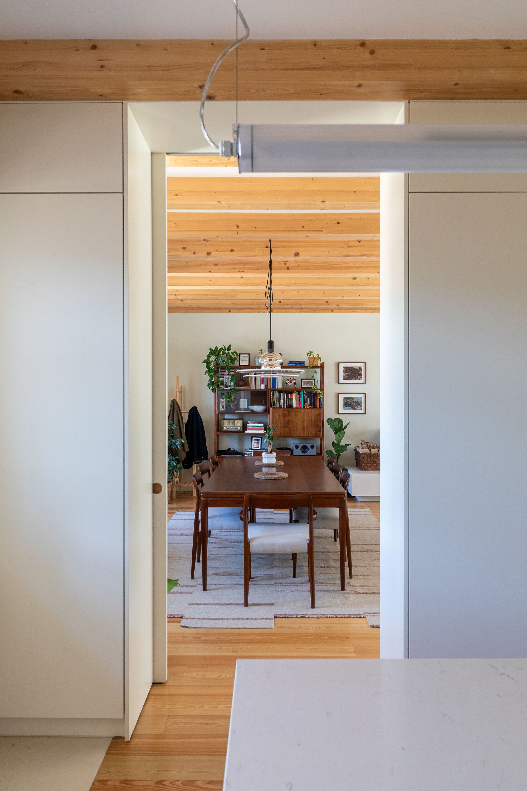 Gallery of Atelier 111 House / André Simão & Nuno Bessa - 16