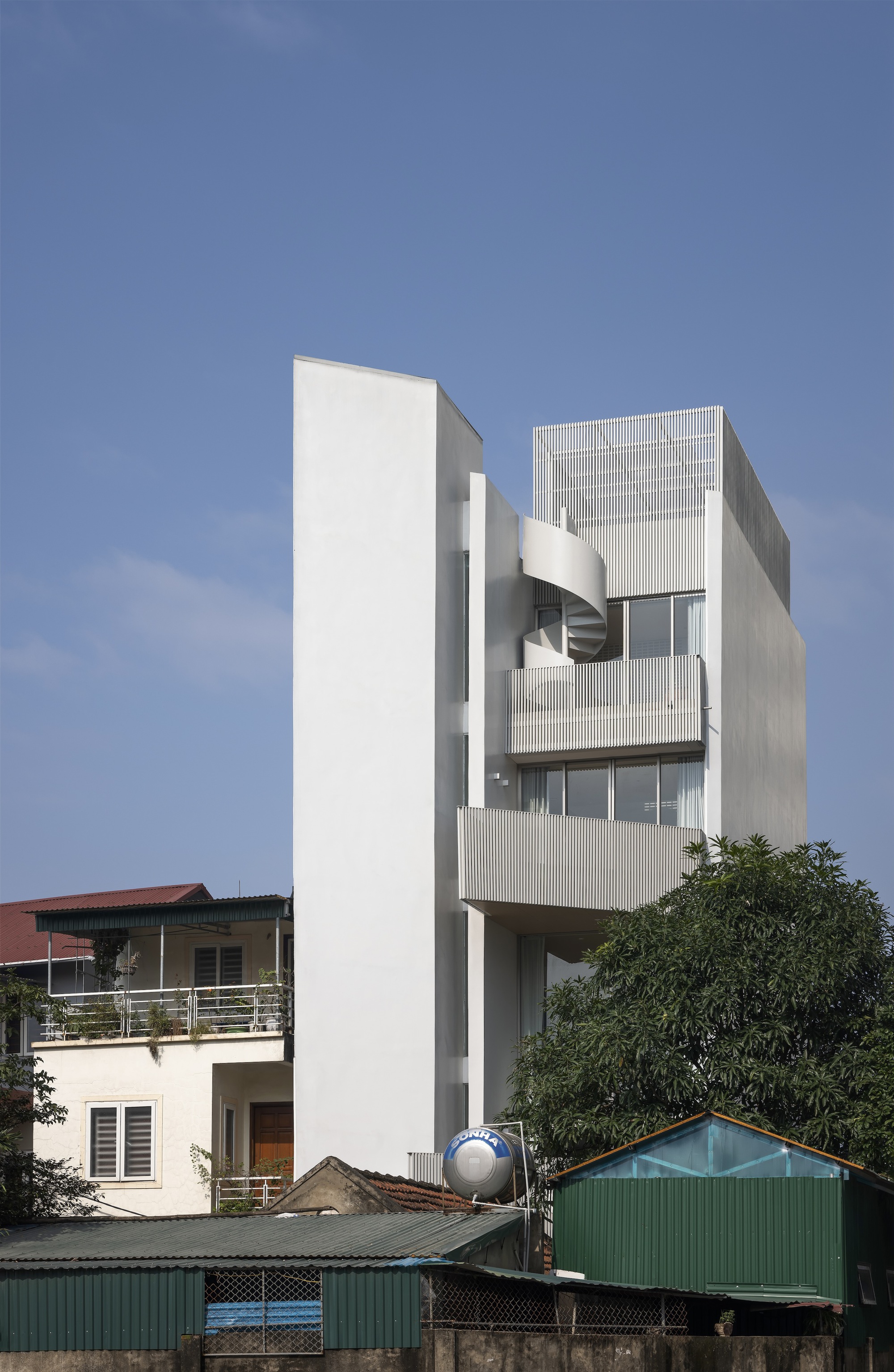 Gallery of Tram House / HO Studio - 2