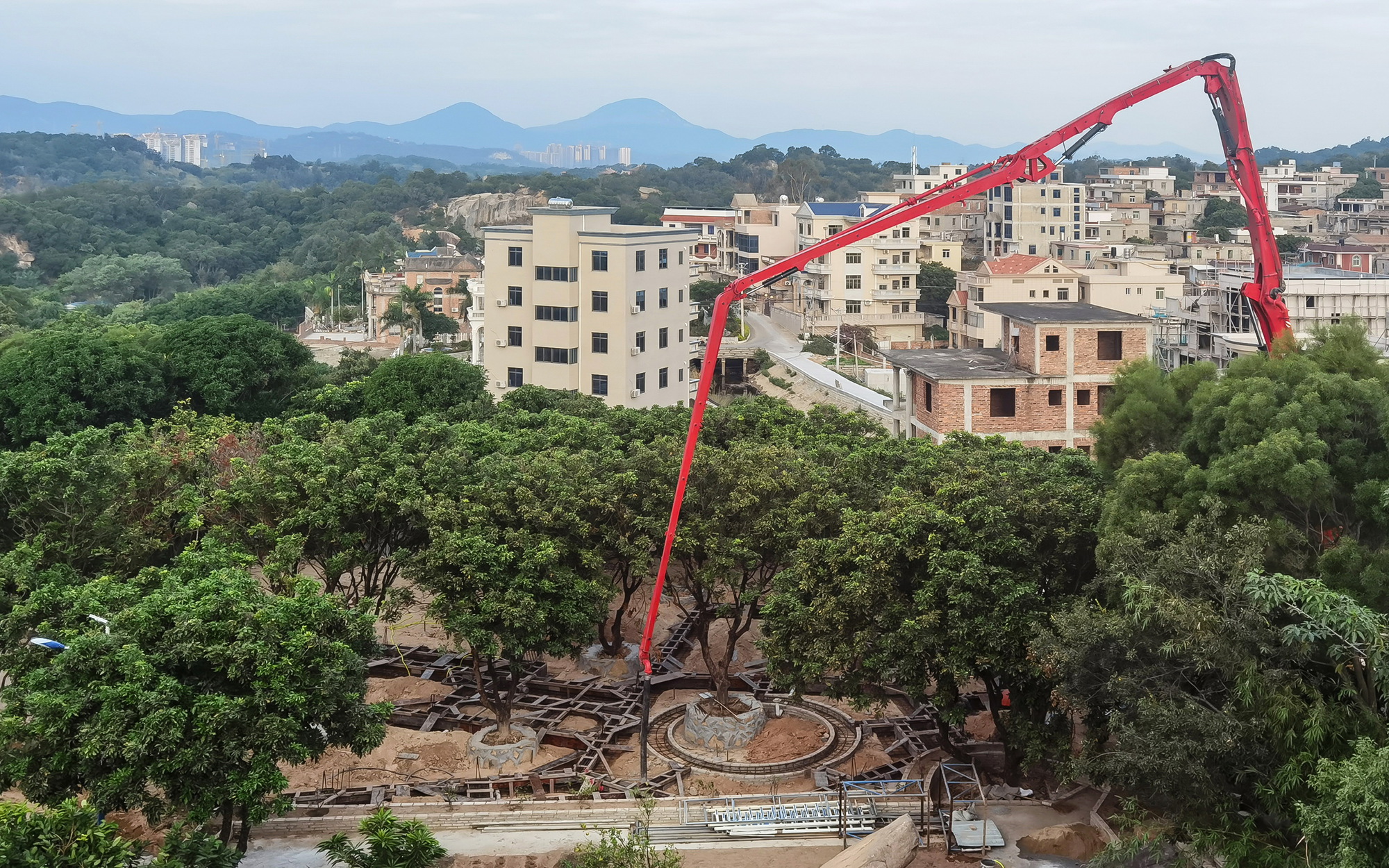 Gallery of Courtyard under Longan Trees / Spacework Architects - 28