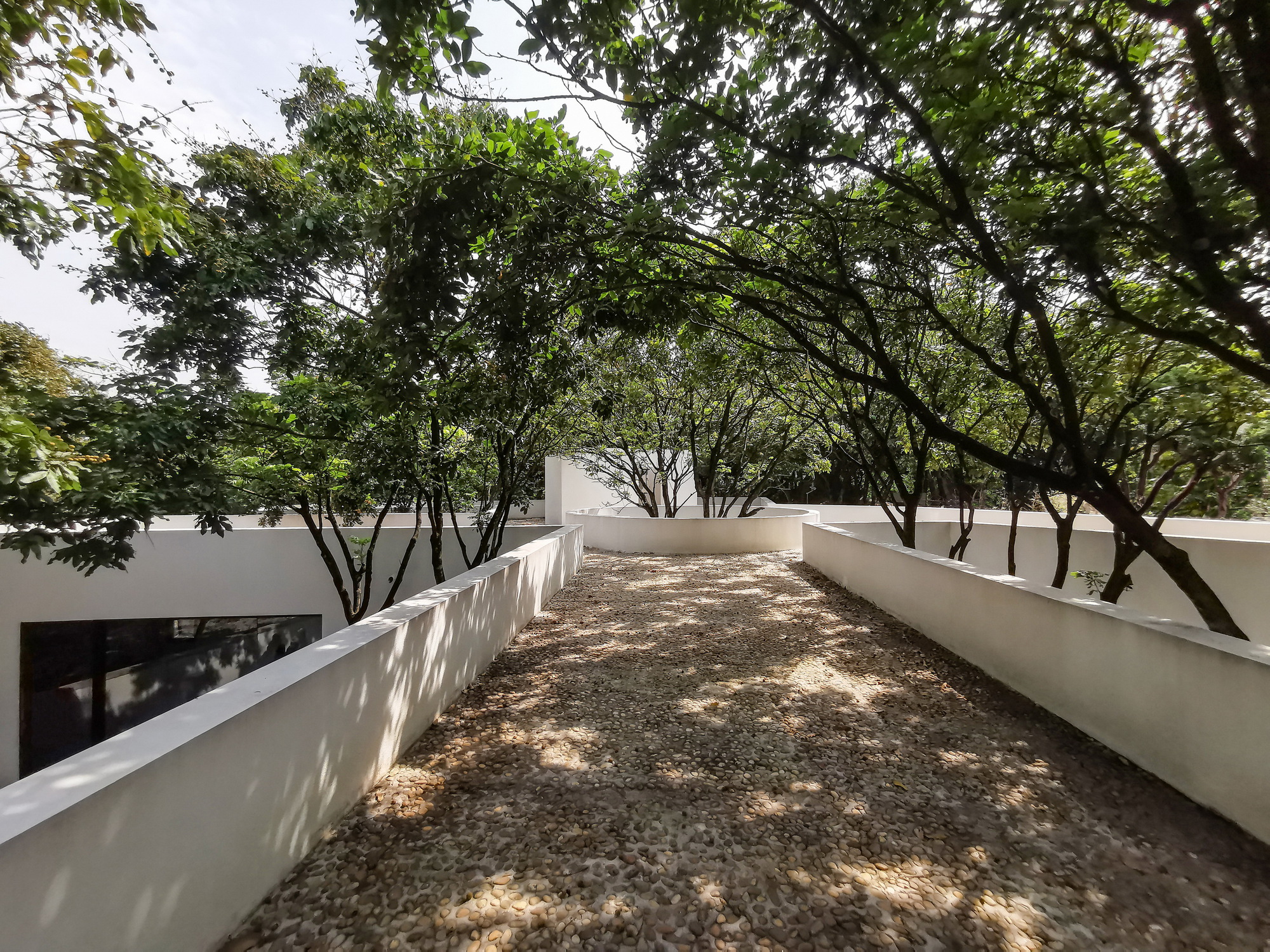 Gallery of Courtyard under Longan Trees / Spacework Architects - 16