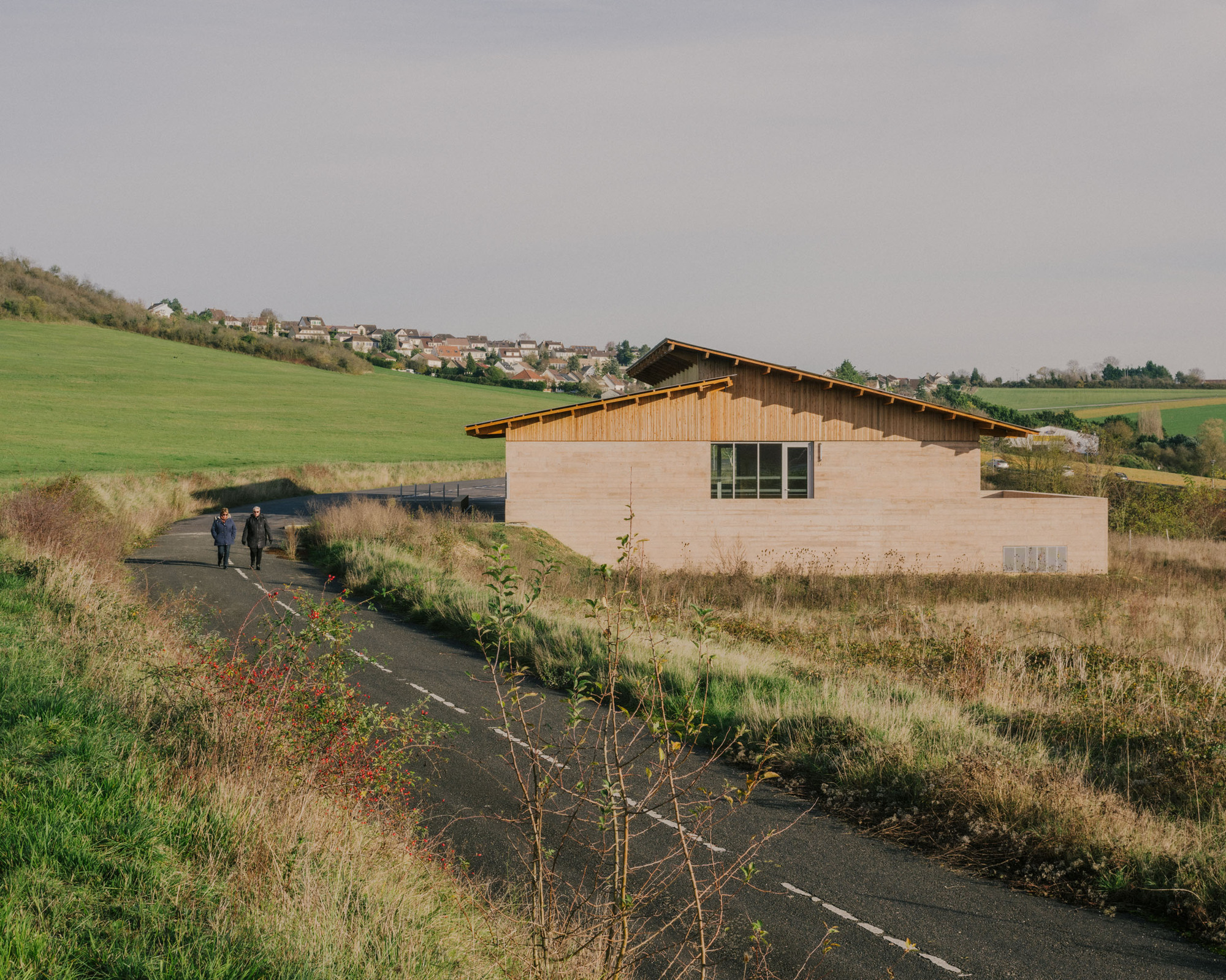 Gallery of Community Hall / graal - 11