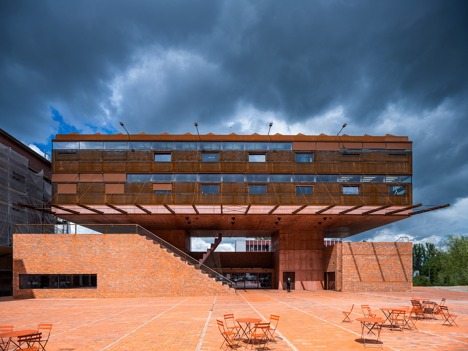 Gallery of GAMPA and Sféra with Public Spaces of Automatic Mills in ...