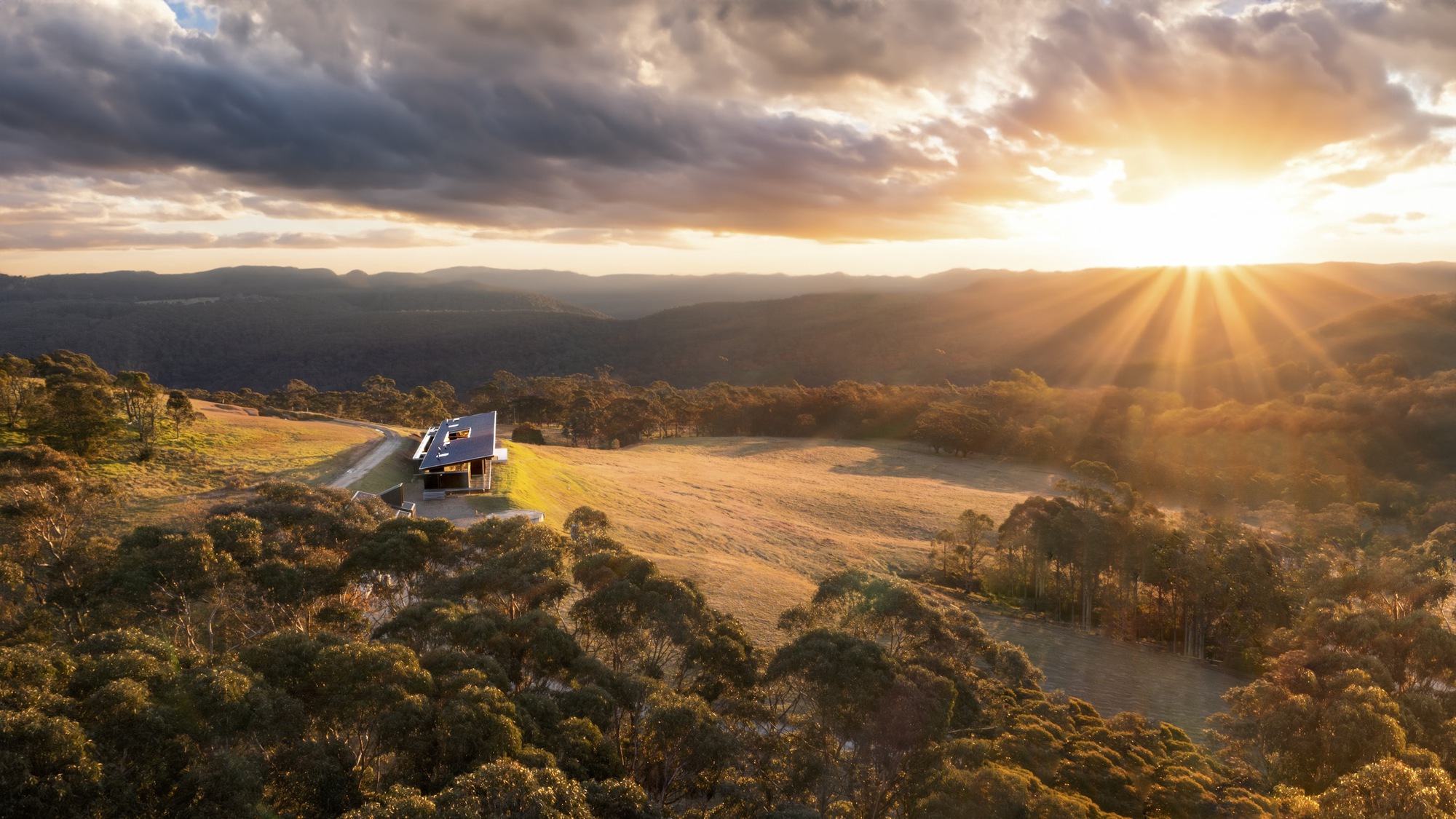 Gallery of Mountaintop Bilpin Resort / IAPA design - 6