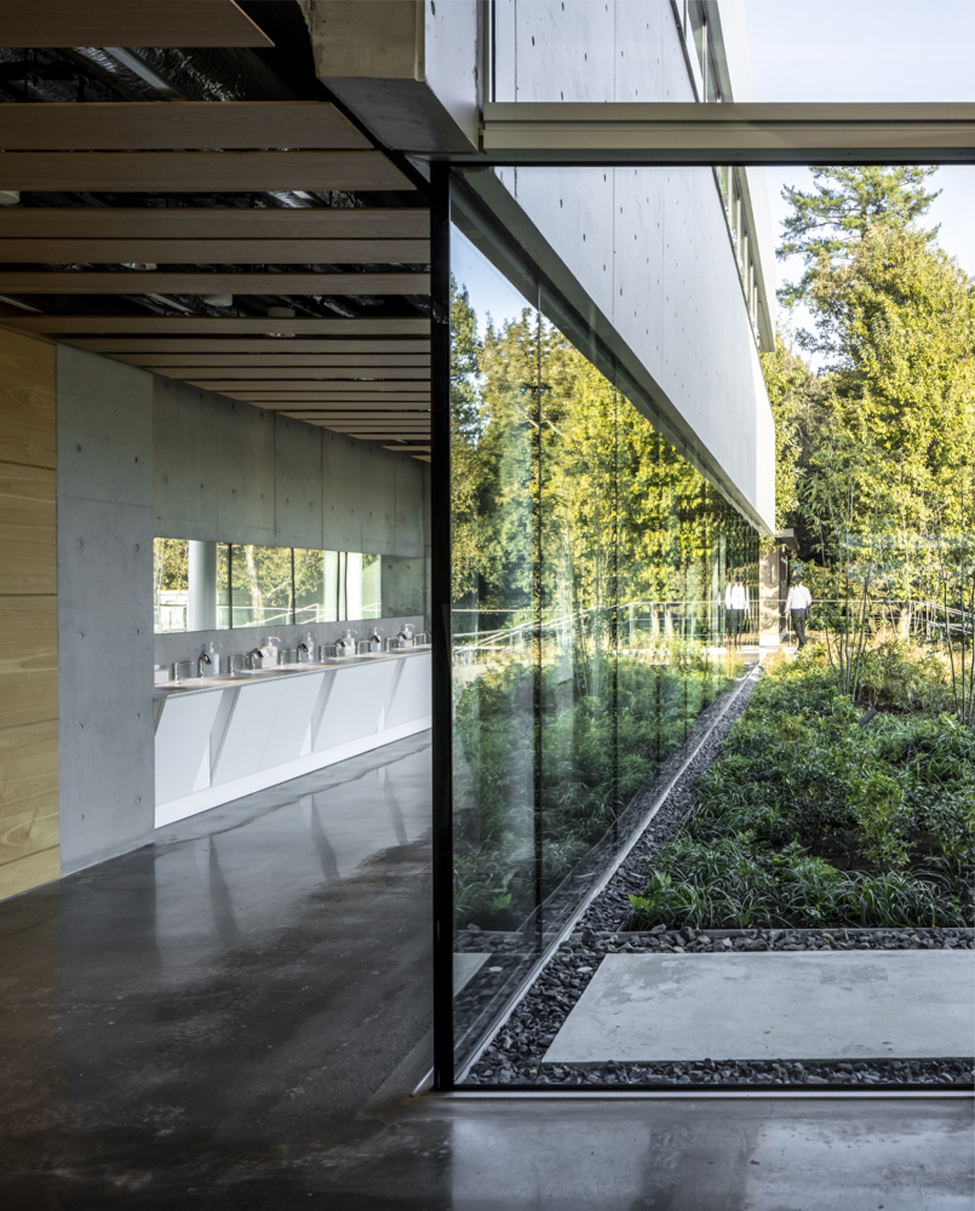 Gallery of Eisai Kawashima Industrial Park Cafeteria and Office ...