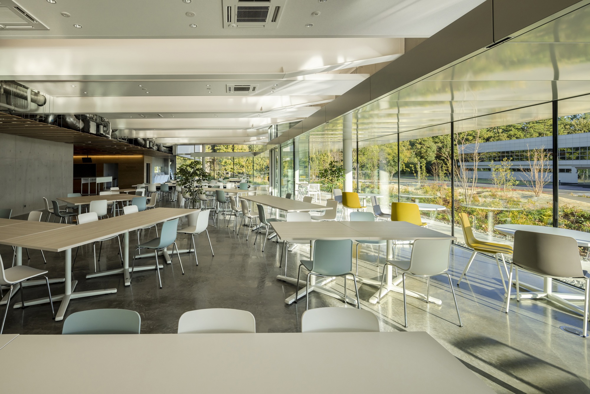 Gallery of Eisai Kawashima Industrial Park Cafeteria and Office ...