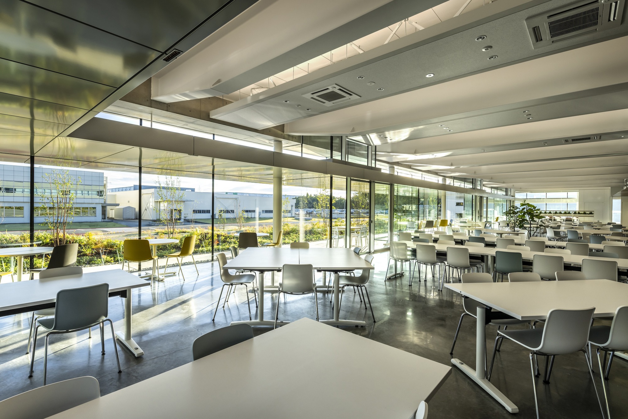 Gallery of Eisai Kawashima Industrial Park Cafeteria and Office ...