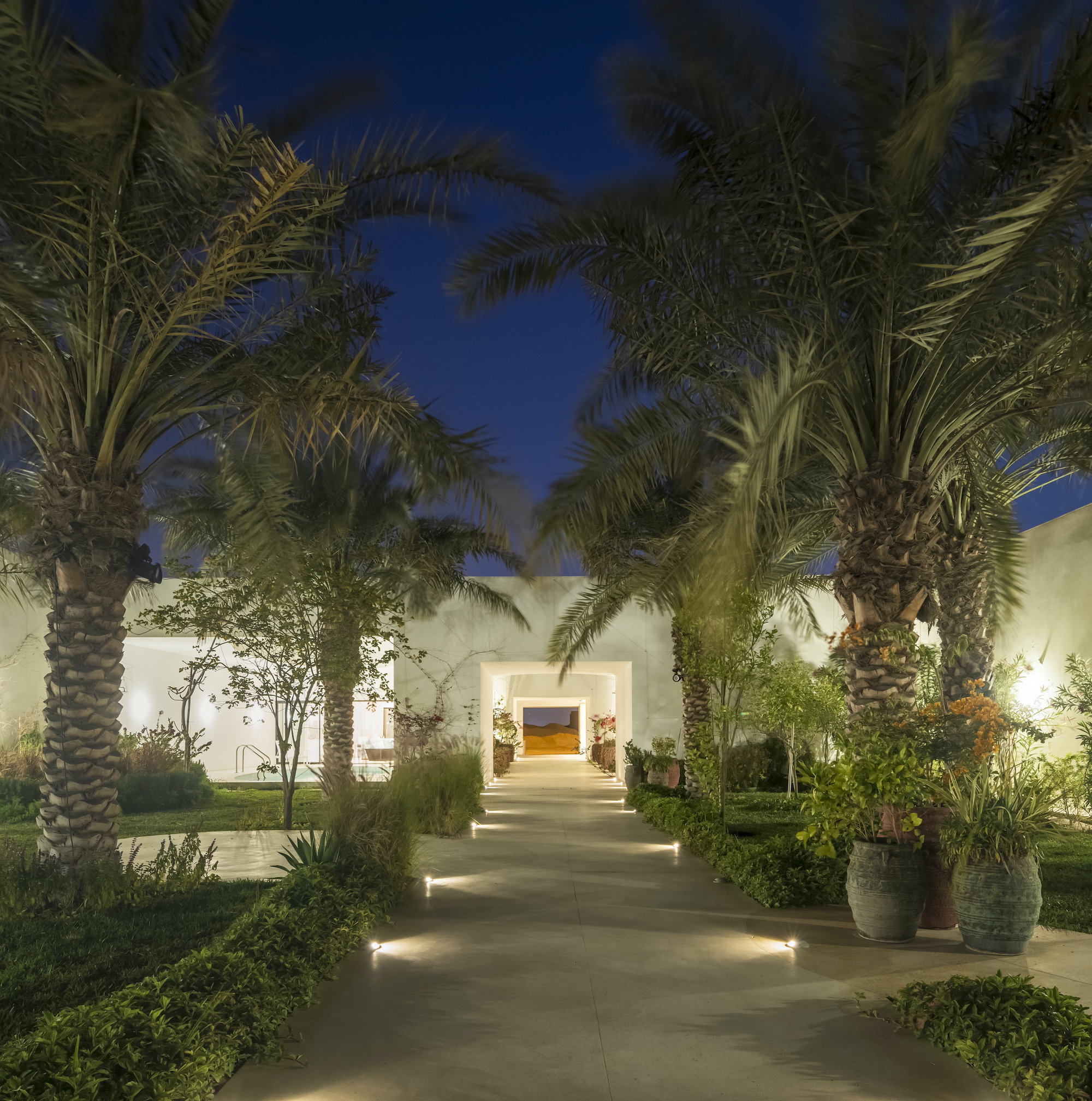 Gallery of White Fortress House / TAEP/AAP - 38