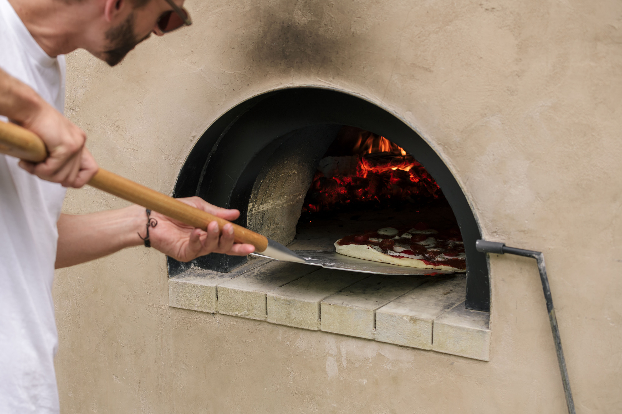 Galería de Pabellón Building Beyond Pastorie / Building Beyond Borders ...