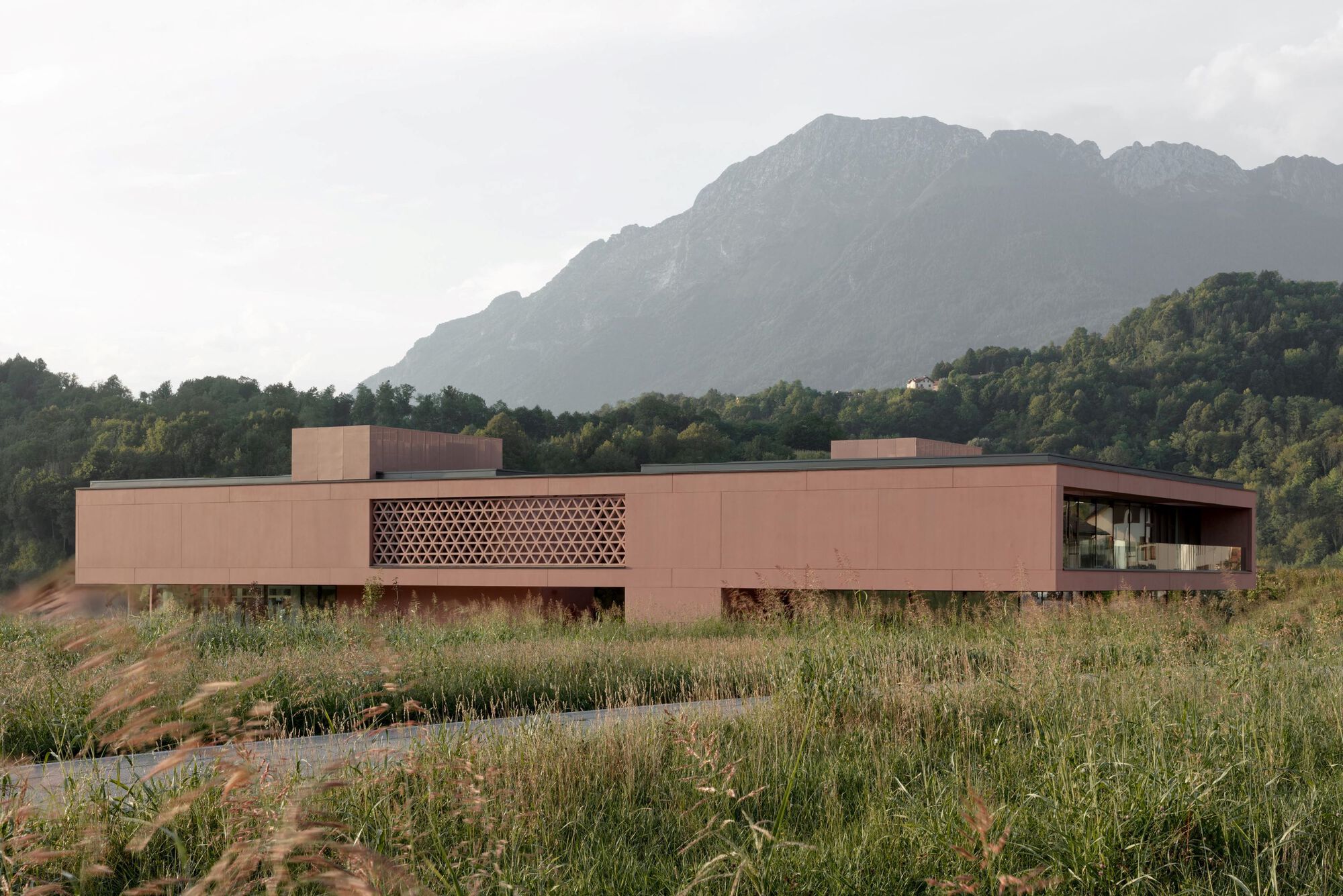 Secondary School Puos d’Alpago / facchinelli daboit saviane | ArchDaily