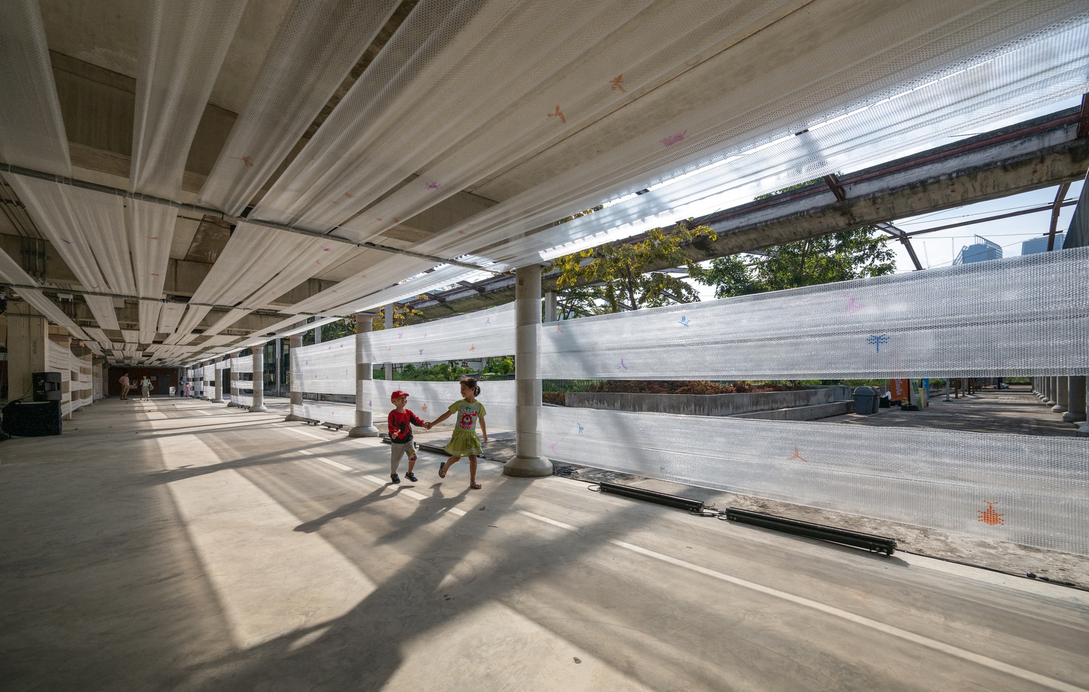 Gallery of Wonder Live Corridor Public Art / Sata Na Architect - 3