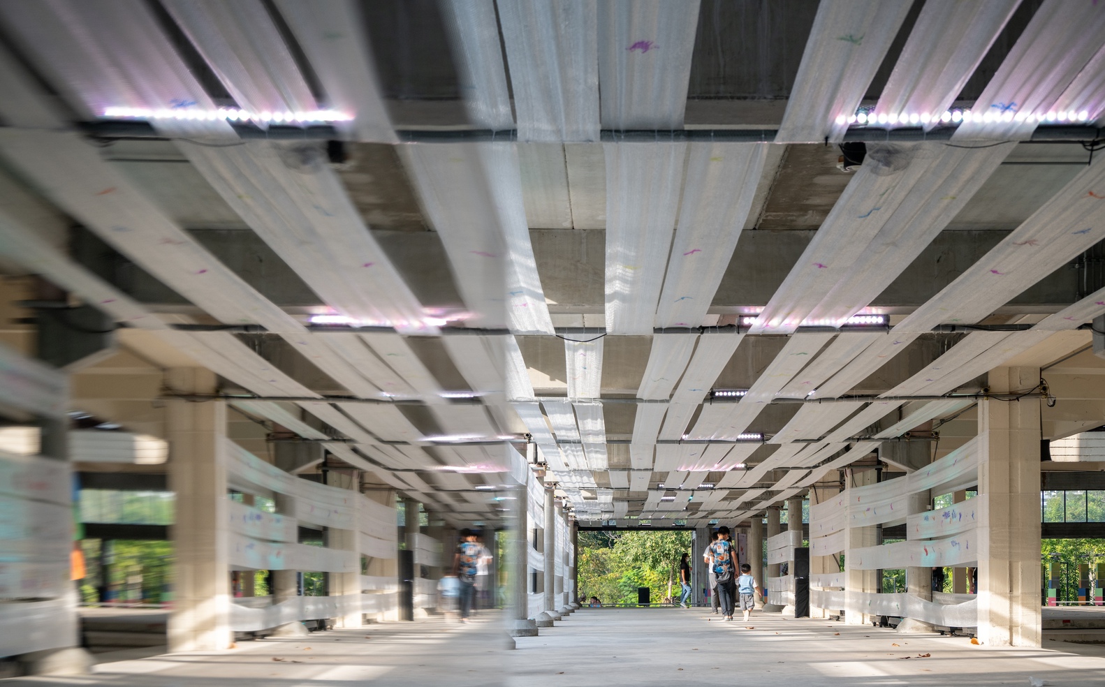 Gallery of Wonder Live Corridor Public Art / Sata Na Architect - 4