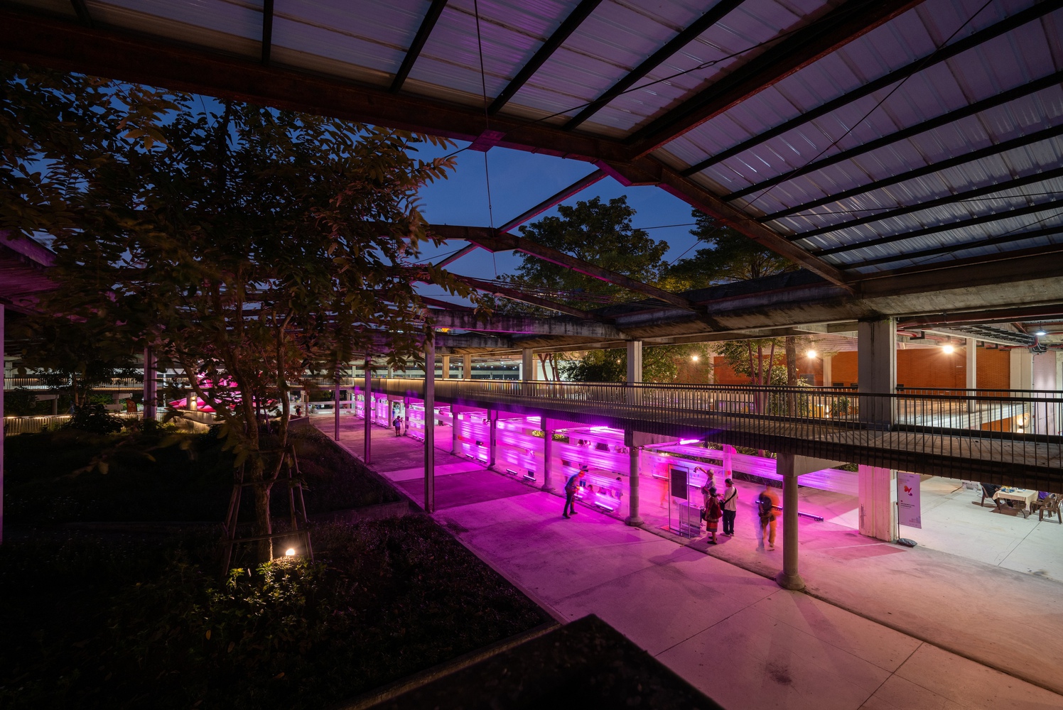 Gallery of Wonder Live Corridor Public Art / Sata Na Architect - 4