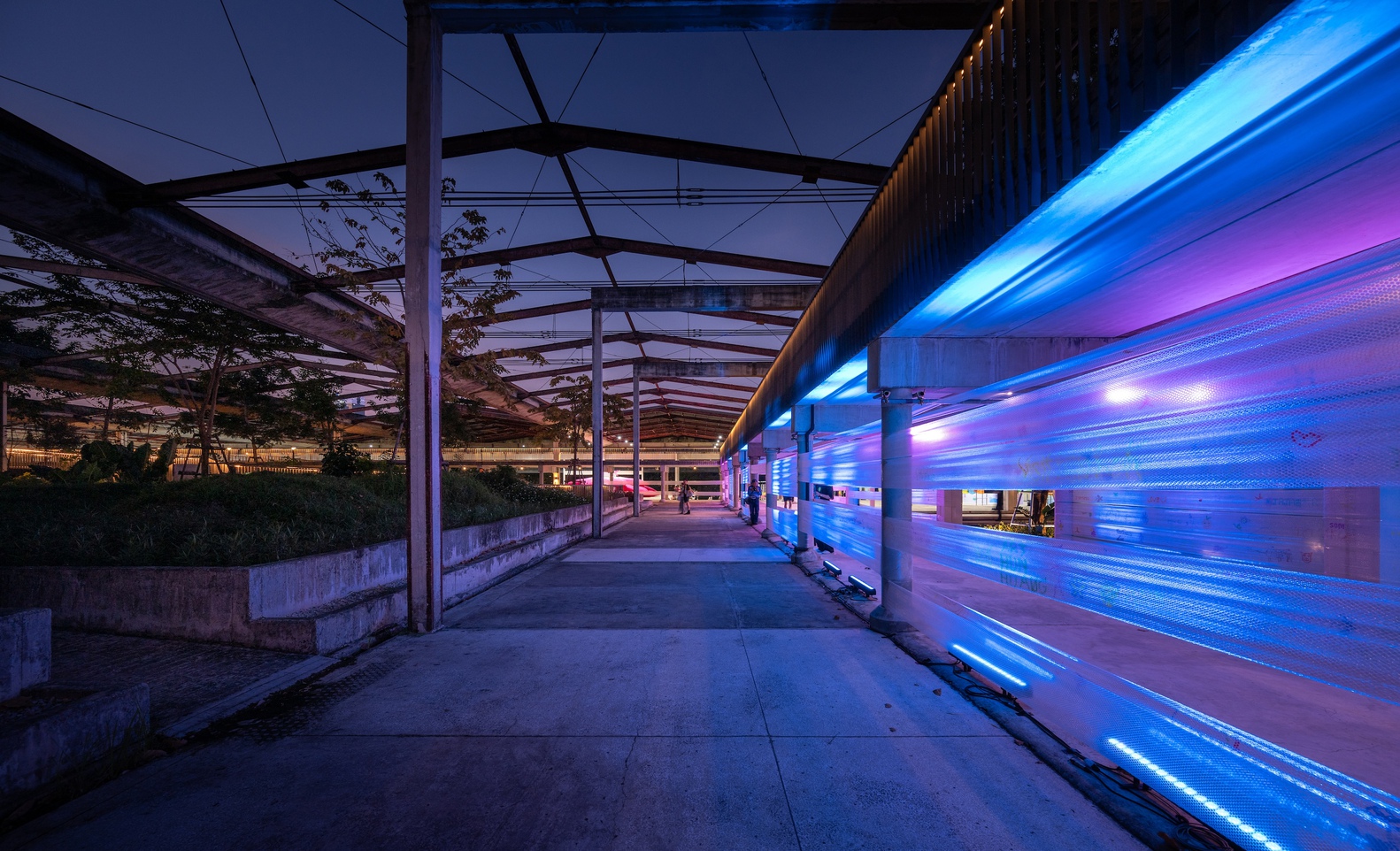 Gallery of Wonder Live Corridor Public Art / Sata Na Architect - 28