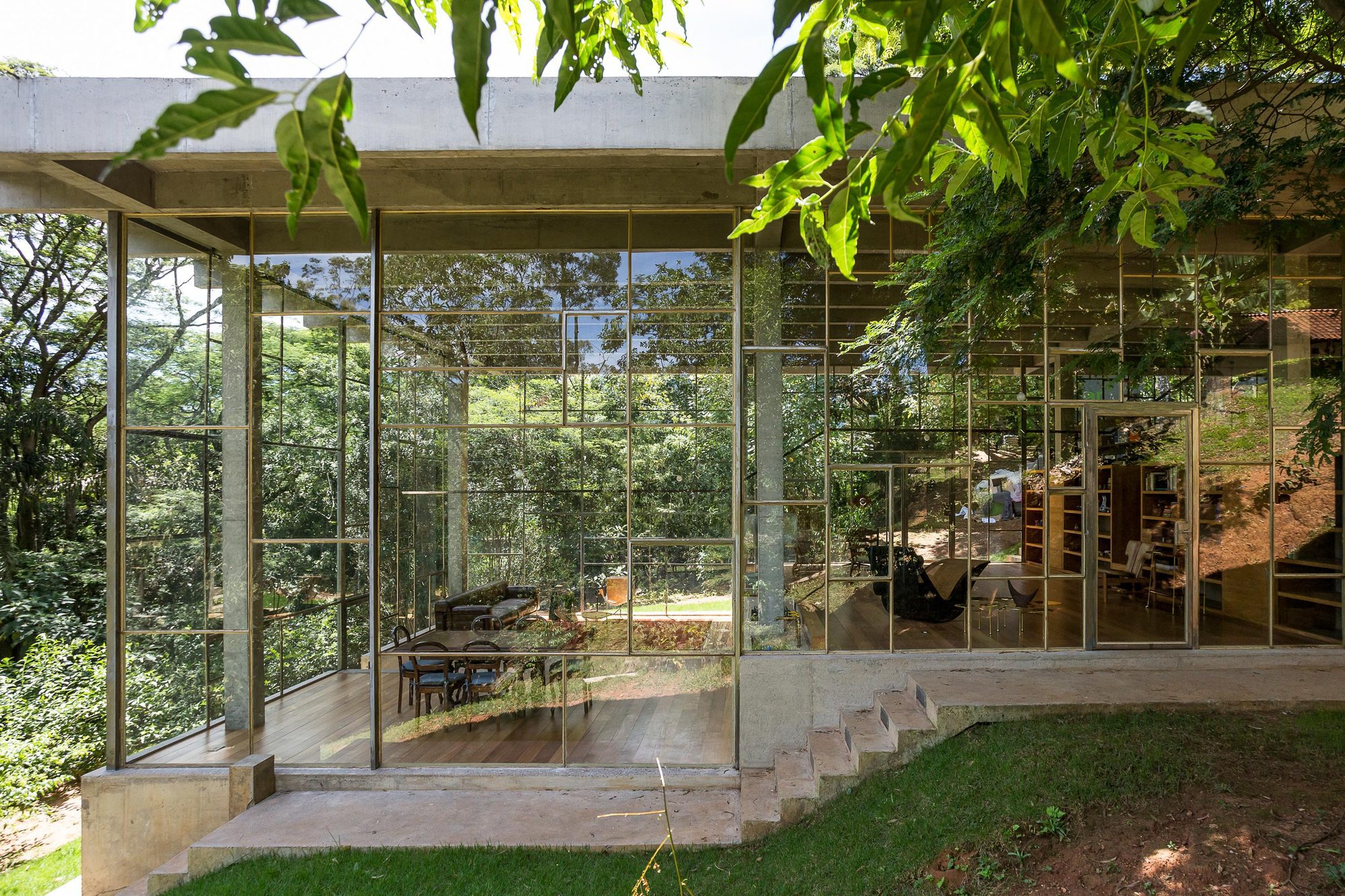 Gallery of The 5 Points of Modern Architecture in Contemporary Projects ...