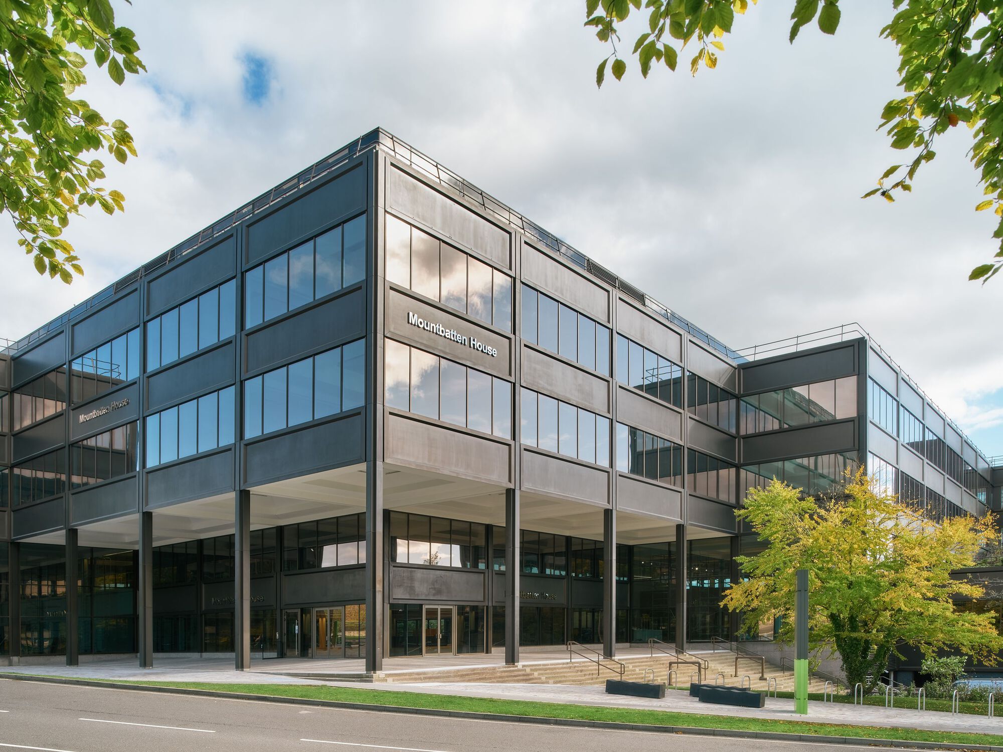 Gallery of Plant Basingstoke Offices and Garden Restoration / Studio ...