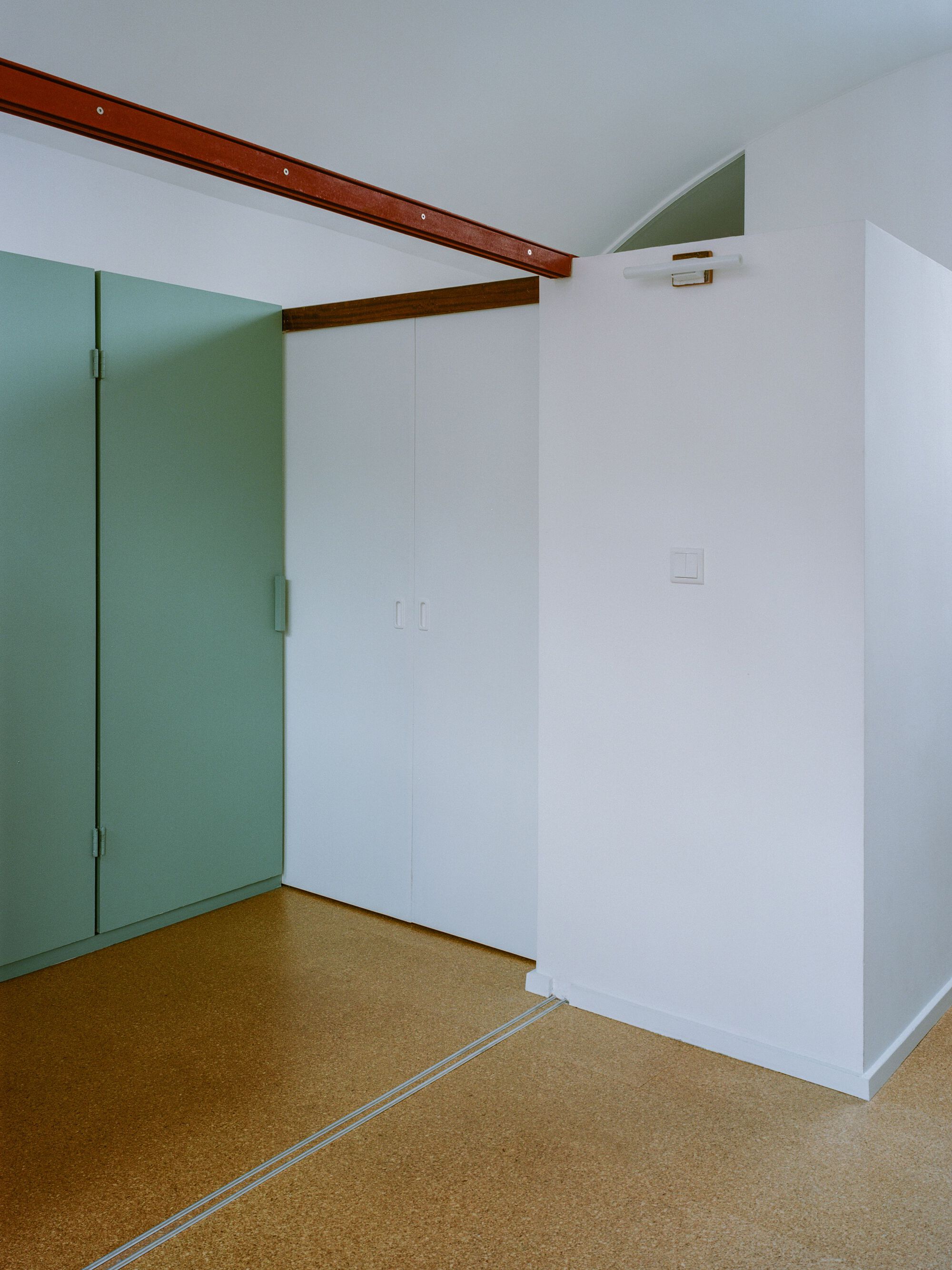 Gallery of Crescent House / TYPE - 18