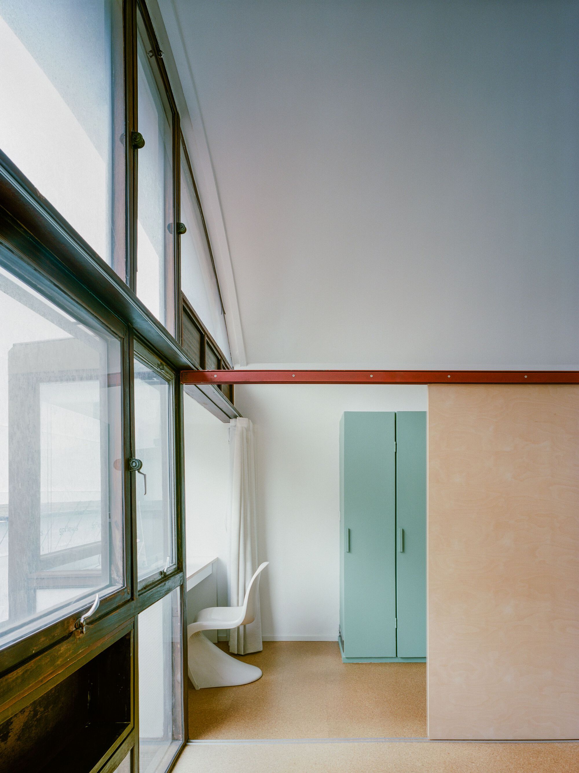 Gallery of Crescent House / TYPE - 15