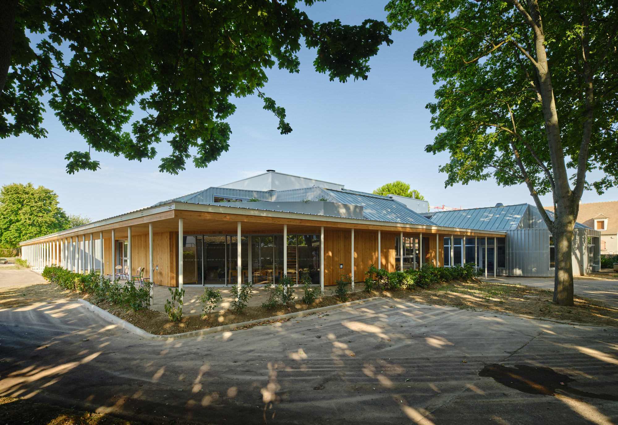 Galería de Renovación jardín infantil Jacques Gilbert-Collet ...
