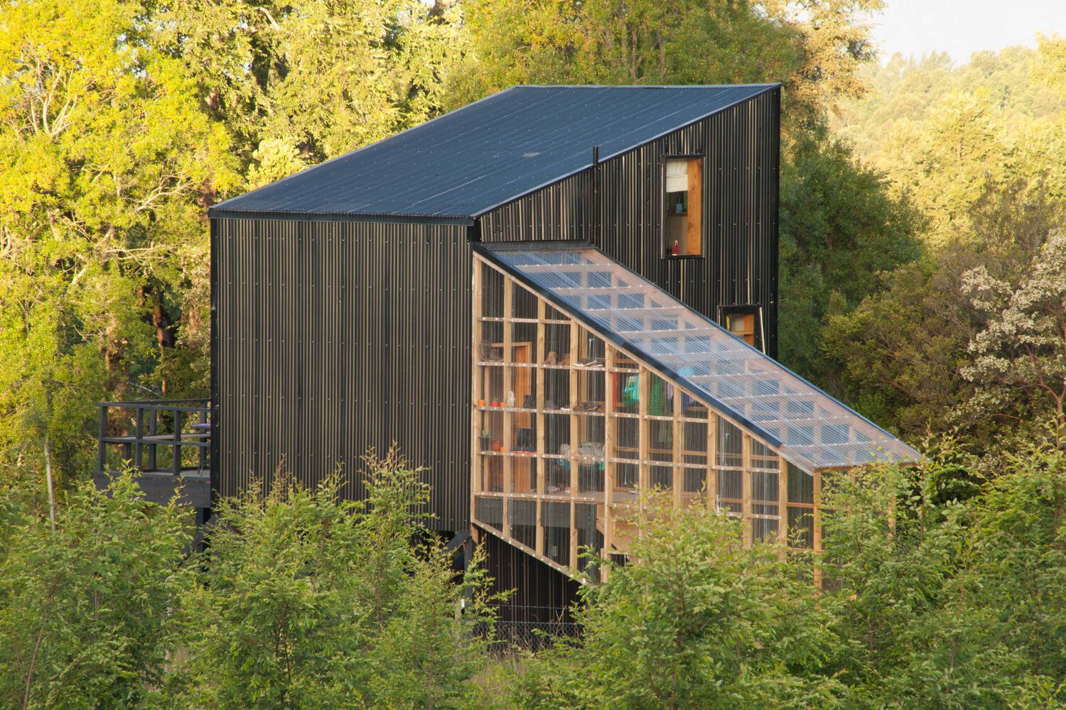 Galería de Cabañas en Latinoamérica: 12 proyectos en planta con menos ...