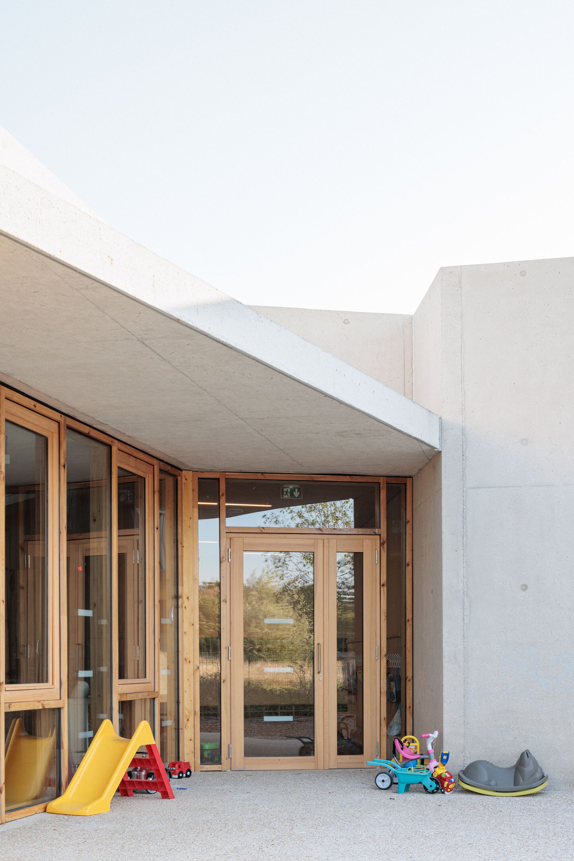 Gallery of Claudine Hermann School / SAM architecture - 7