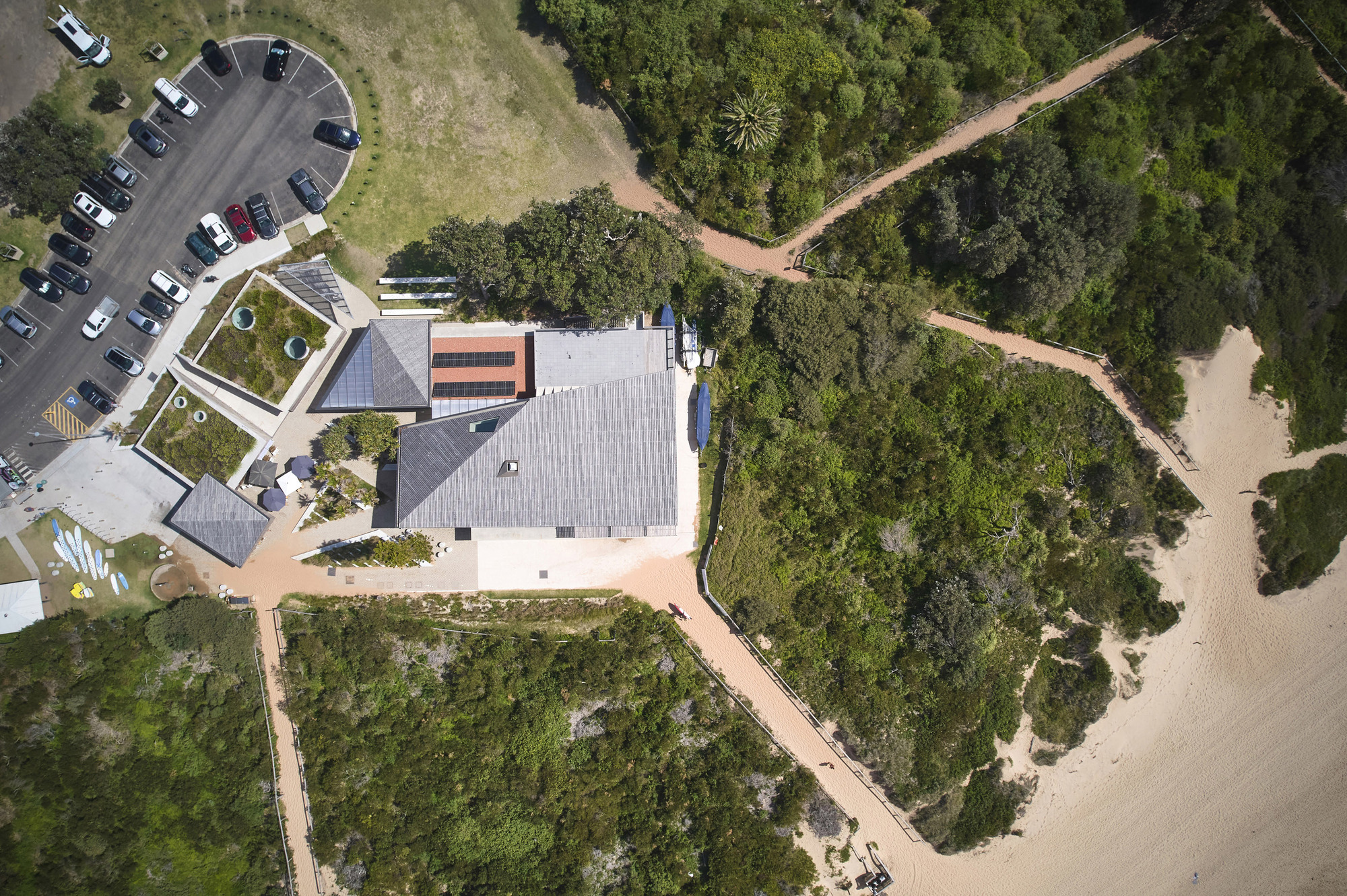 Gallery of Long Reef Surf Life Saving Club / Adriano Pupilli Architects ...