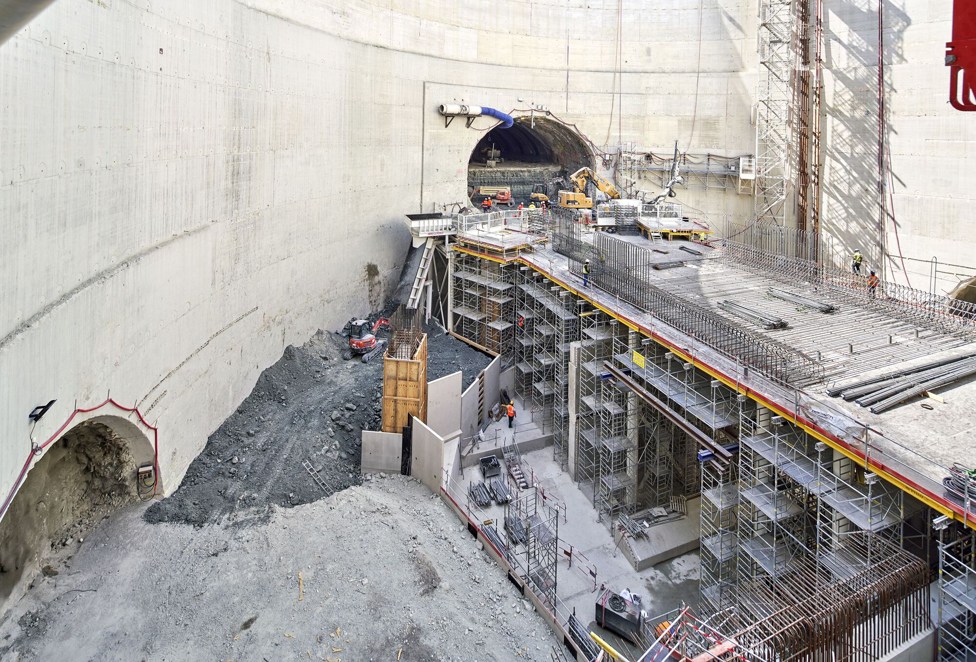 Gallery of Villejuif Gustave Roussy Station / Dominique Perrault ...