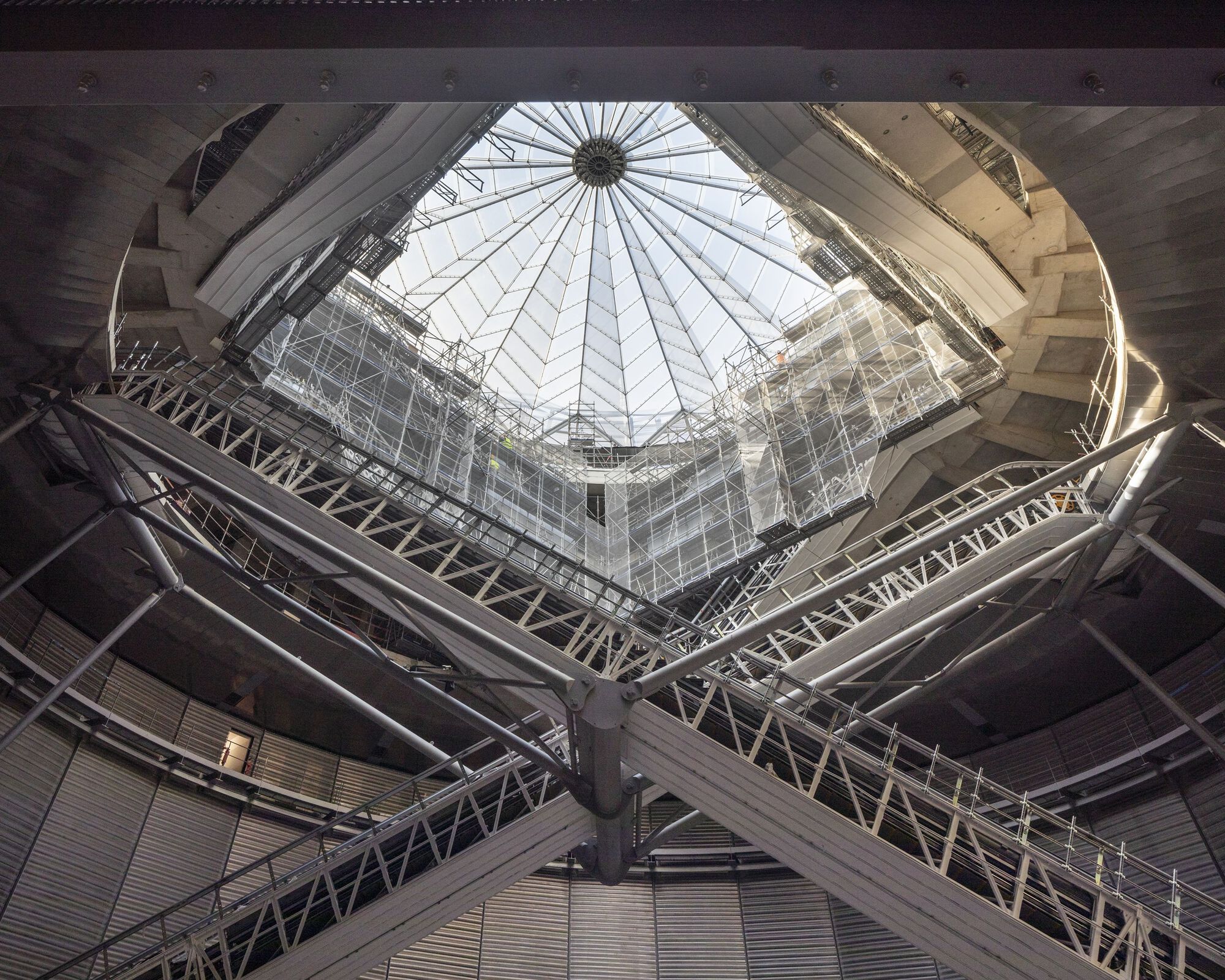 Gallery of Villejuif Gustave Roussy Station / Dominique Perrault ...