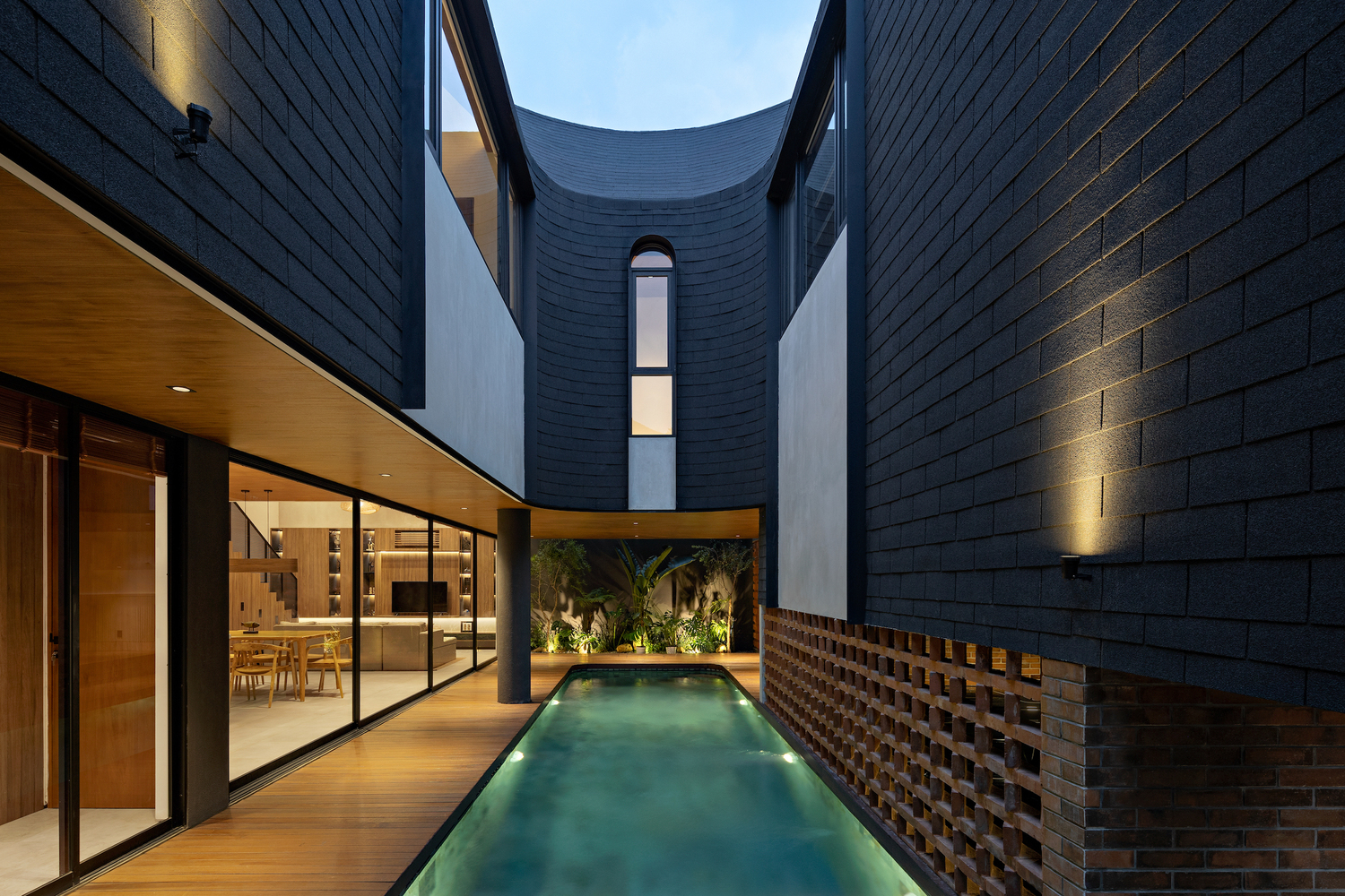 Gallery of VVVhisper House / Atelier Bertiga - 6