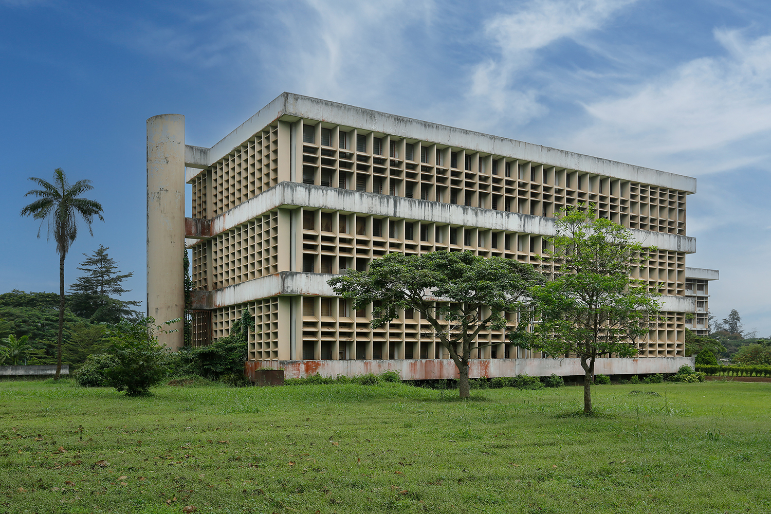 Gallery of Modernism in Africa: Shedding Light on Nigeria’s Rich ...