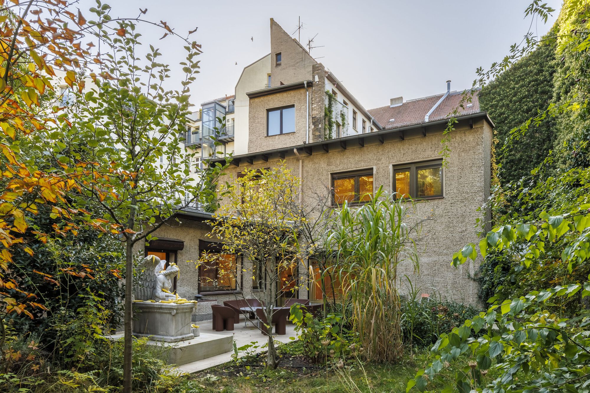 Gallery of Coach House and Garden Renovation / J. Mayer H. Architects - 2