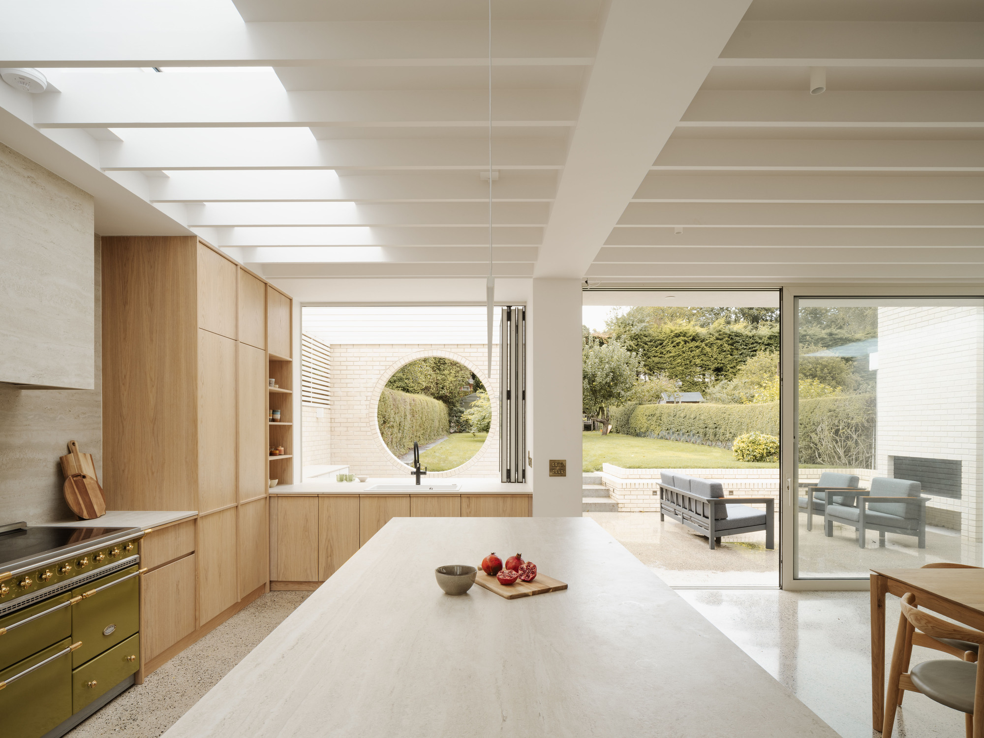 Gallery of Griffith Avenue House / Courtney McDonnell Architects - 7