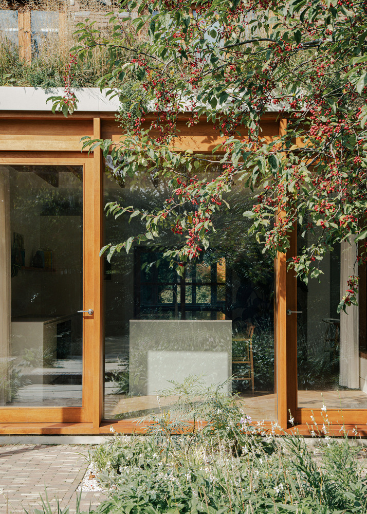 Gallery of Newton Park Place / ROAR - 1