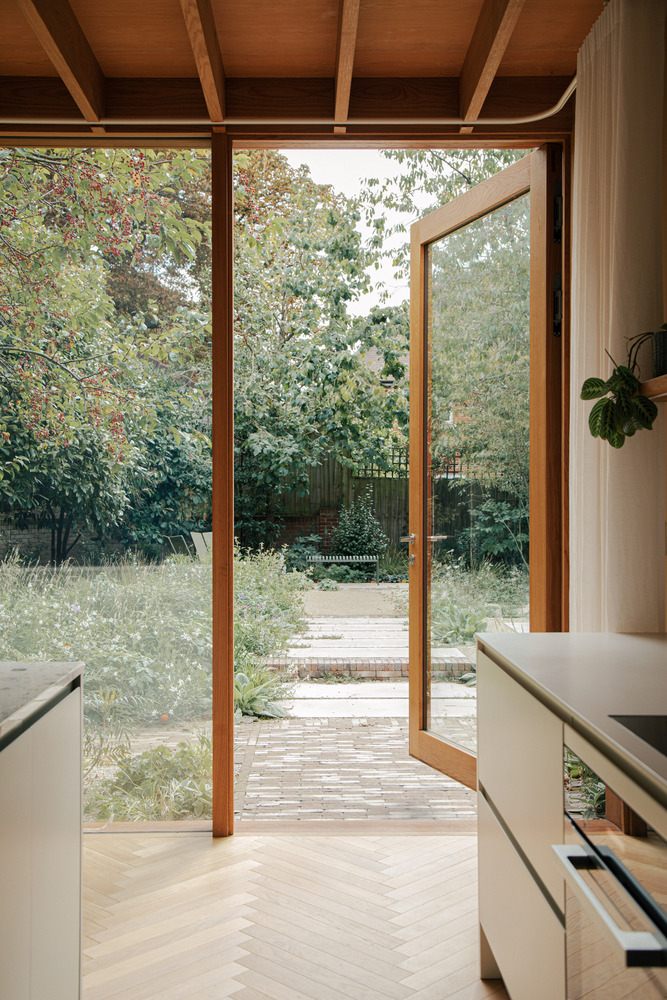 Gallery of Newton Park Place / ROAR - 9