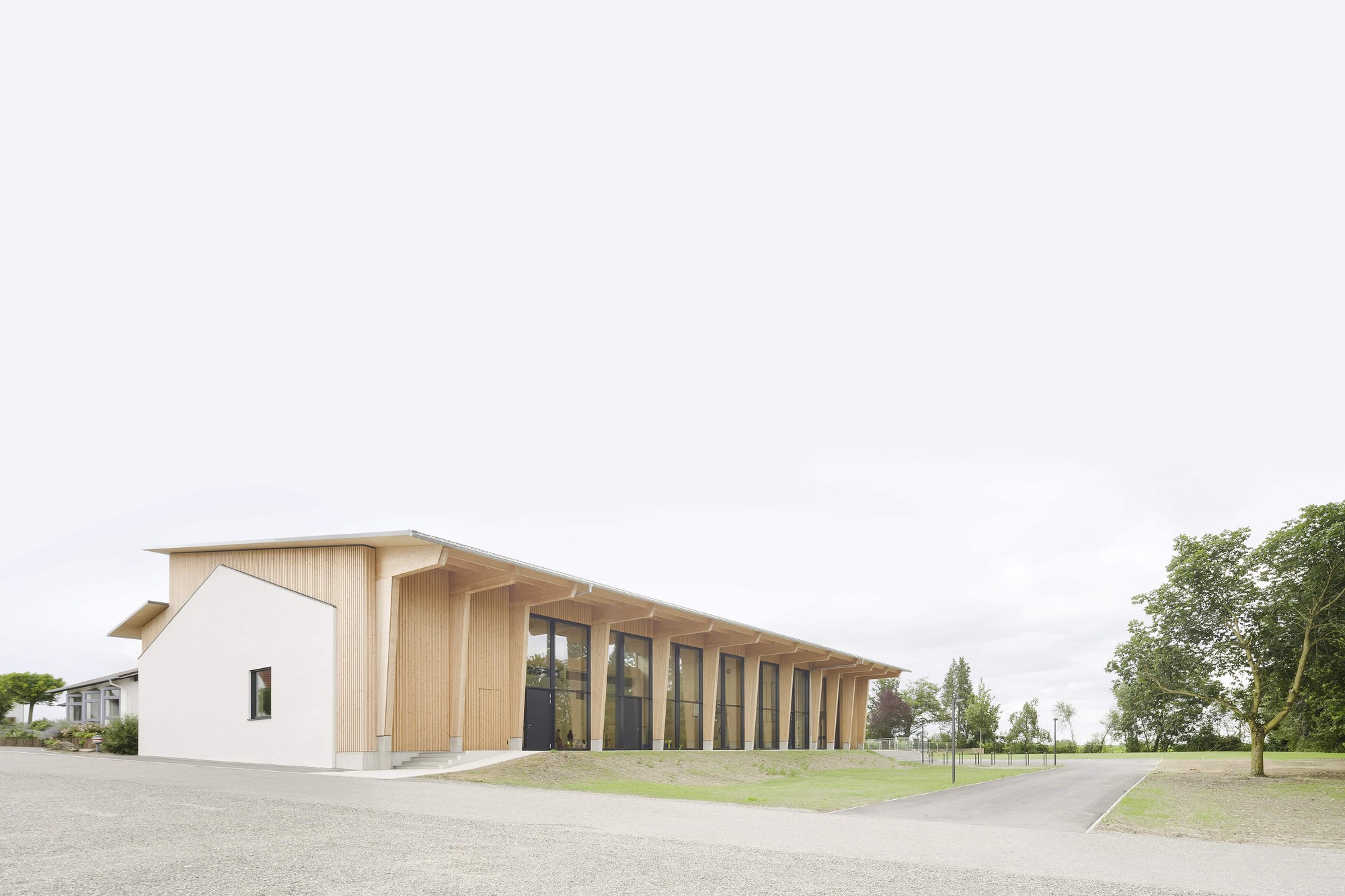 Gallery of Multi-Purpose Hall Ingerkingen / Atelier Kaiser Shen - 6